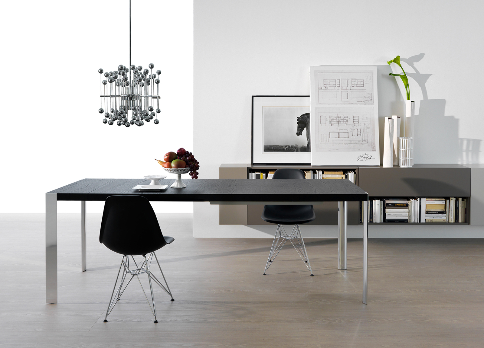 Trim Table by Dada | STYLEPARK