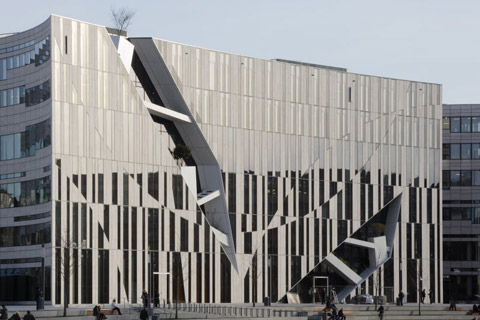 Libeskind’s façade labyrinth | STYLEPARK