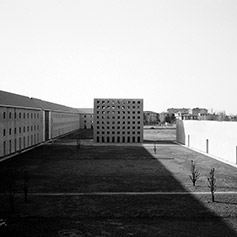 Bitter beauty | STYLEPARK