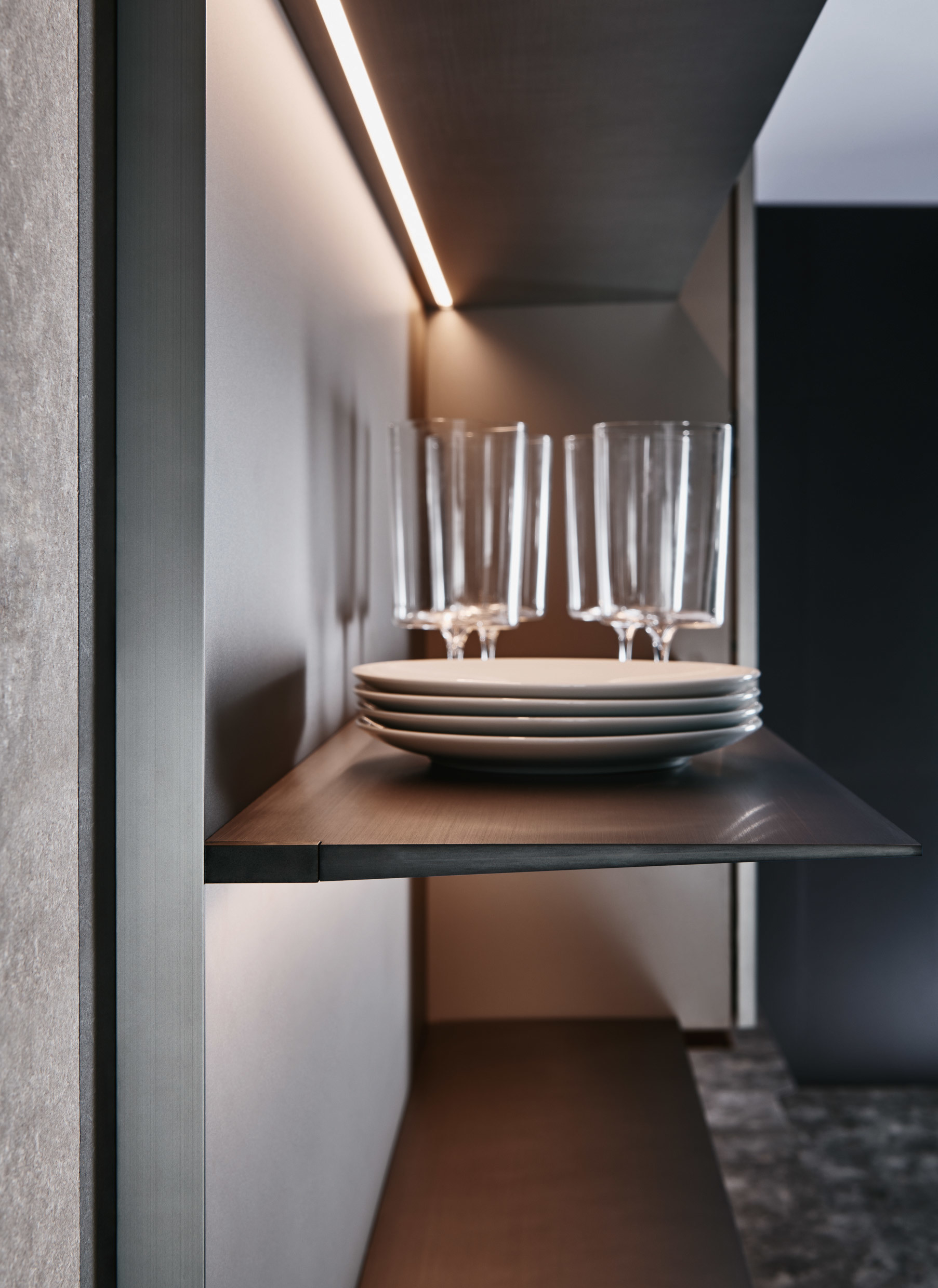 Wall units by Dada | STYLEPARK
