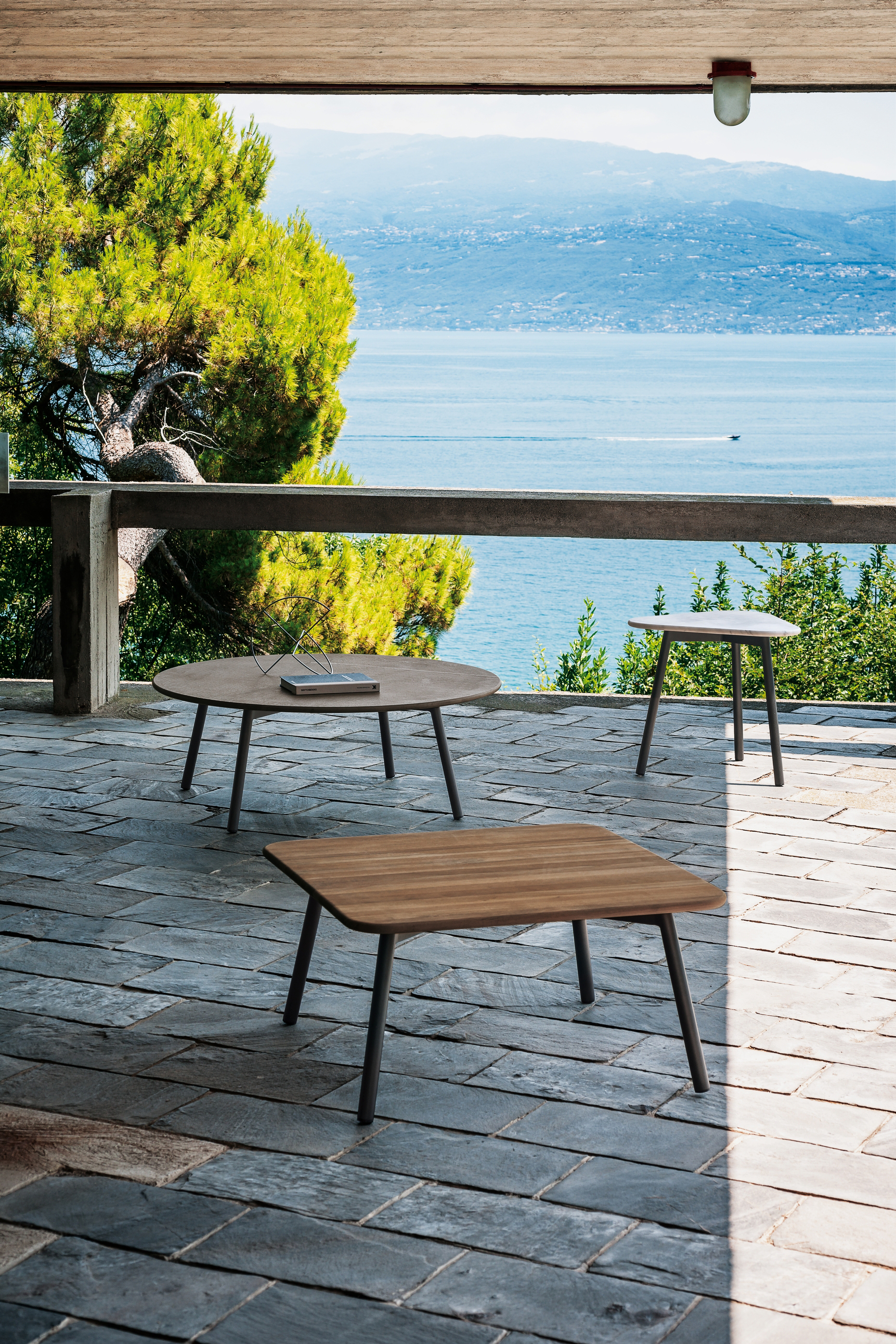 PIPER coffee table von Roda | STYLEPARK
