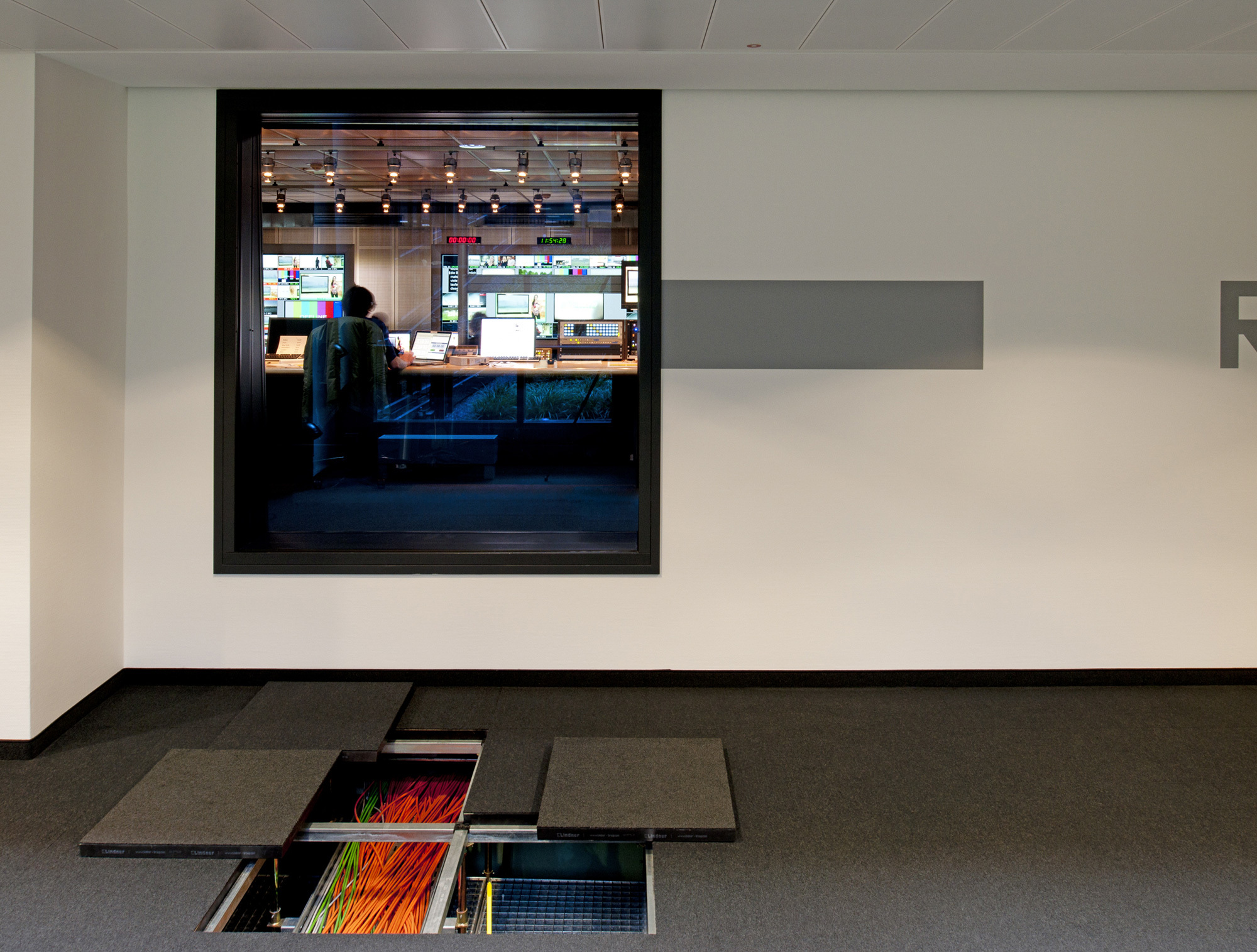 NORTEC raised floors by Lindner Group | STYLEPARK