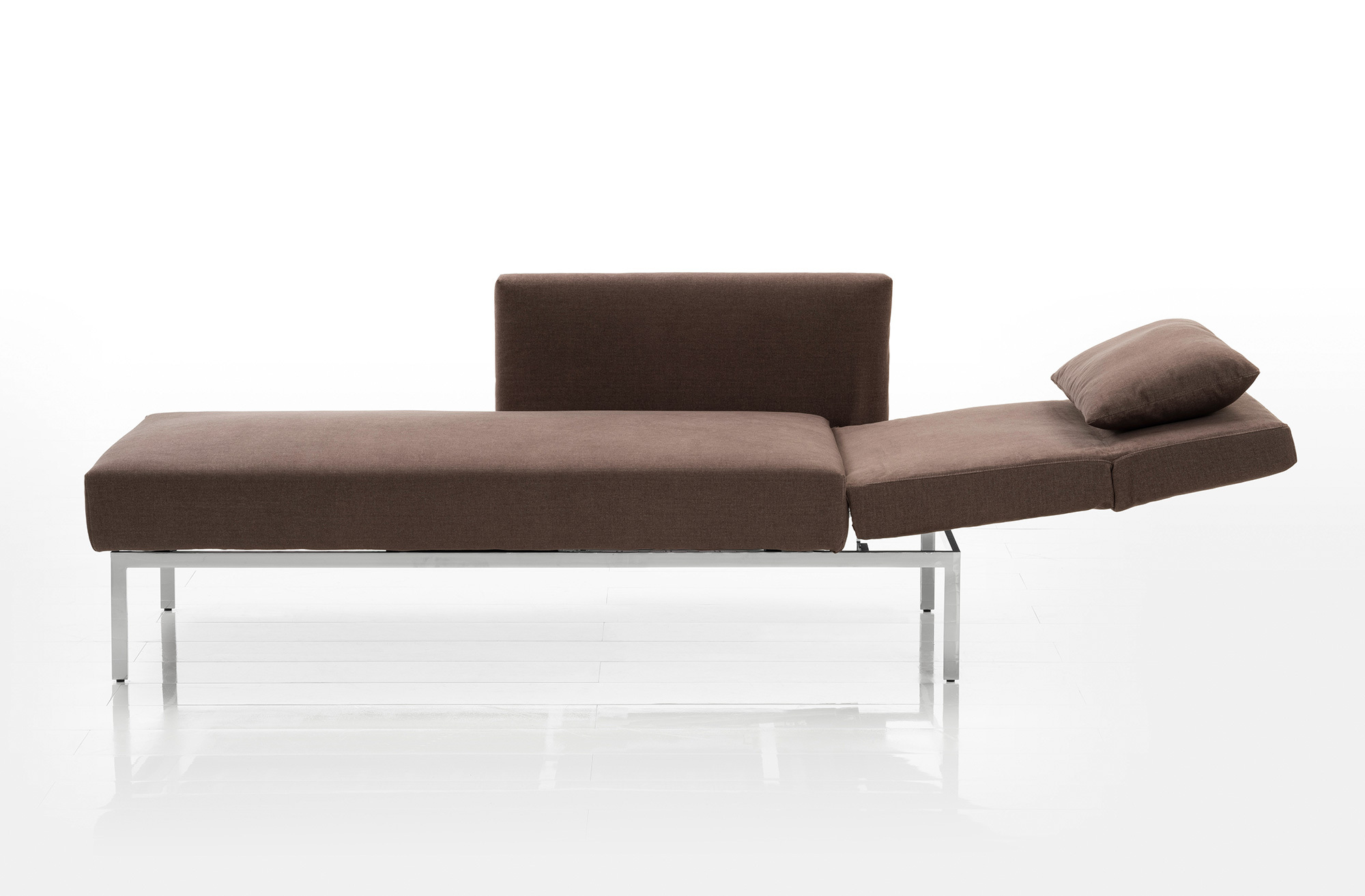 Roro soft daybed by Brühl | STYLEPARK