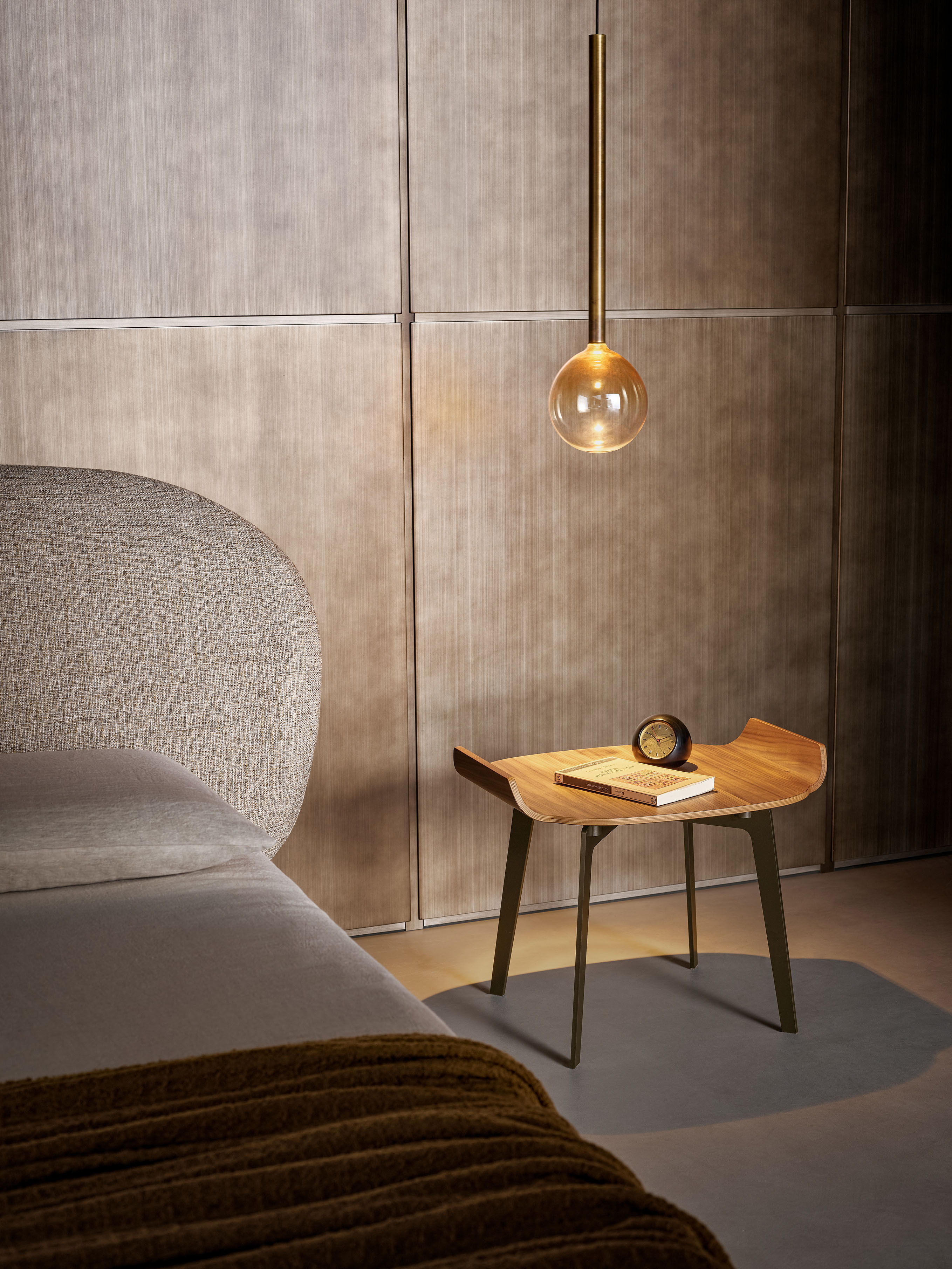 Olos bedside table by Bonaldo | STYLEPARK