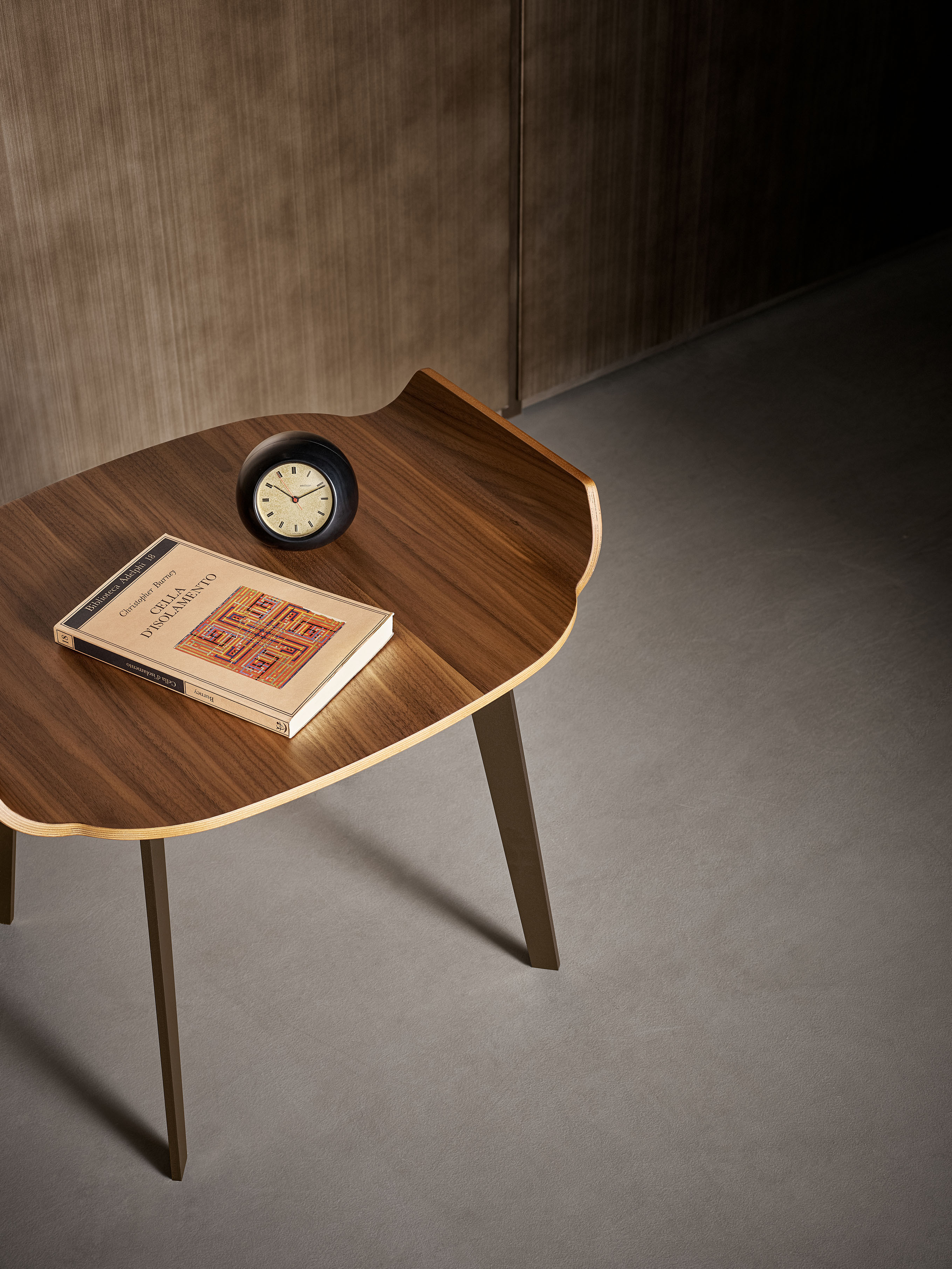 Olos bedside table by Bonaldo | STYLEPARK
