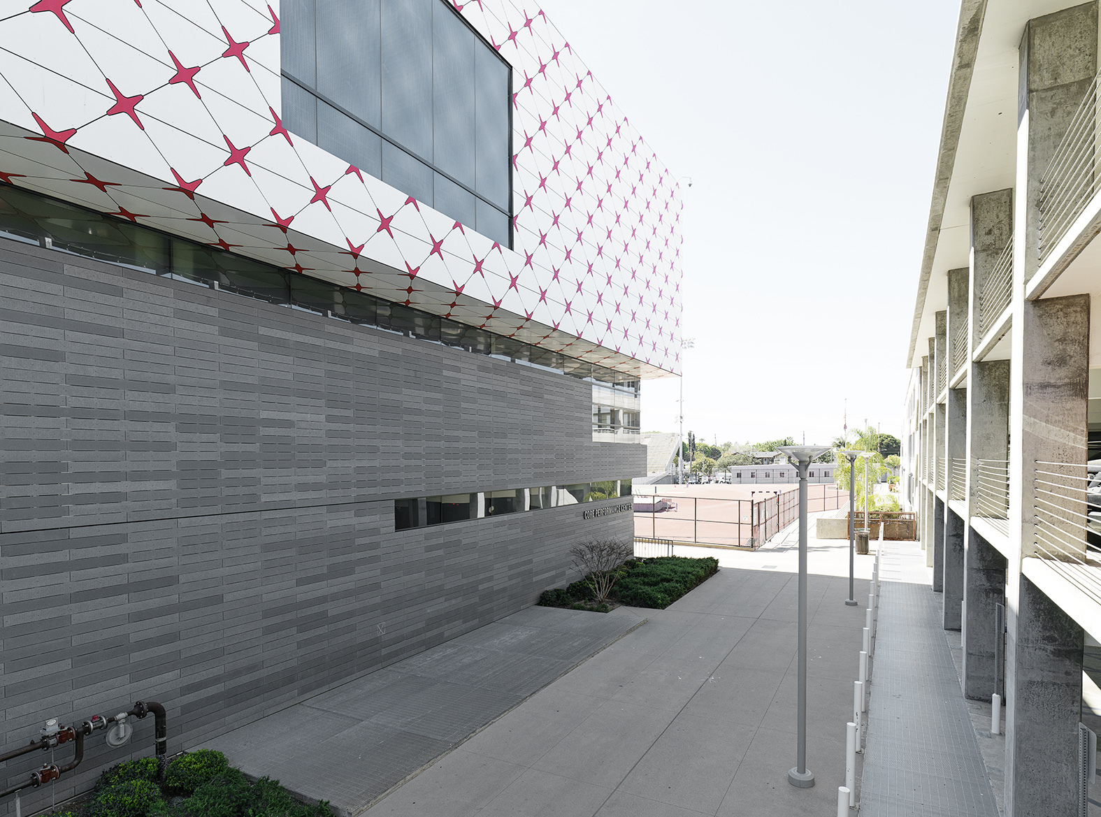 öko skin, Santa Monica College by Rieder | STYLEPARK