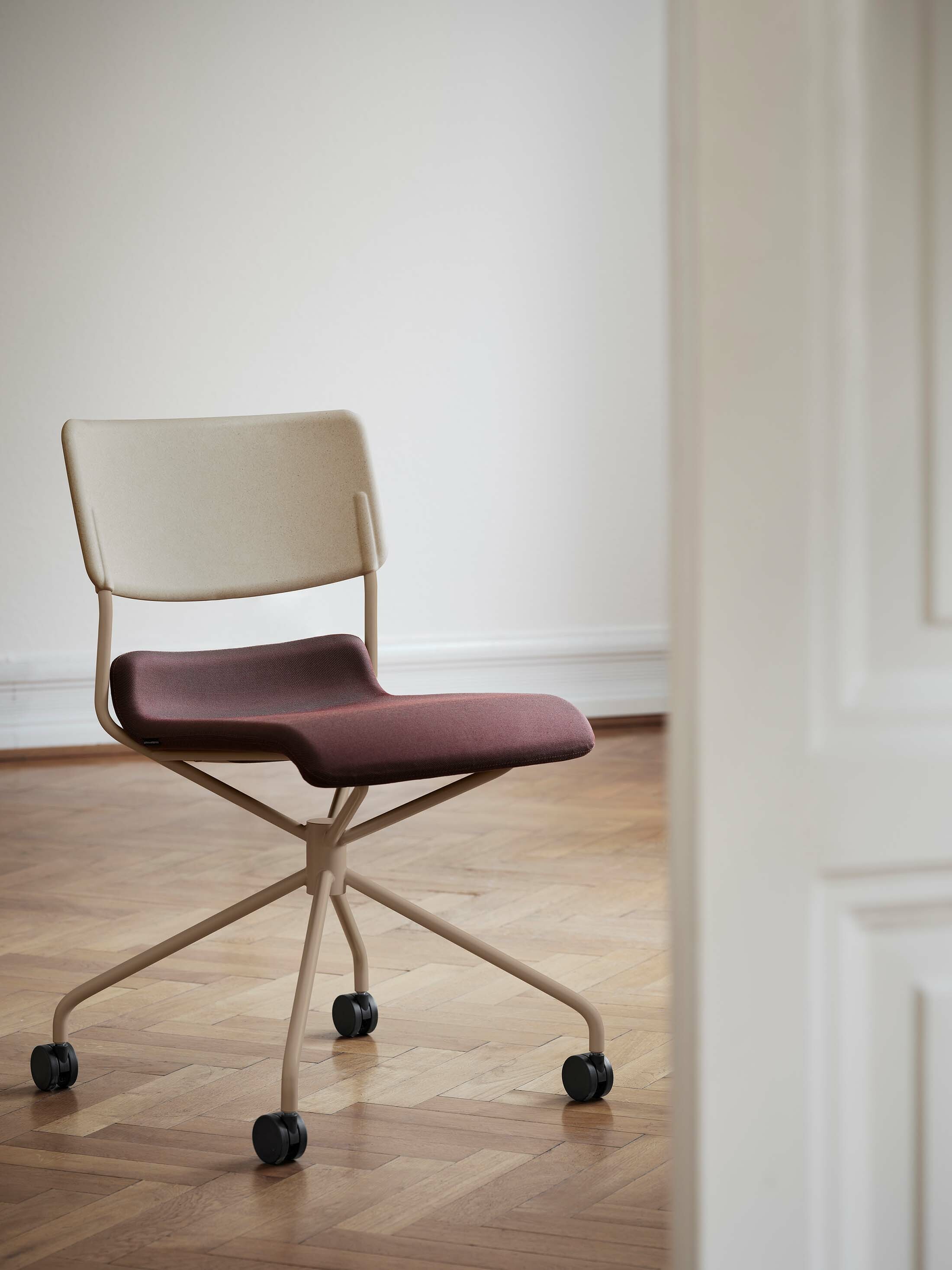 Skandiform - D2 von Kinnarps | STYLEPARK