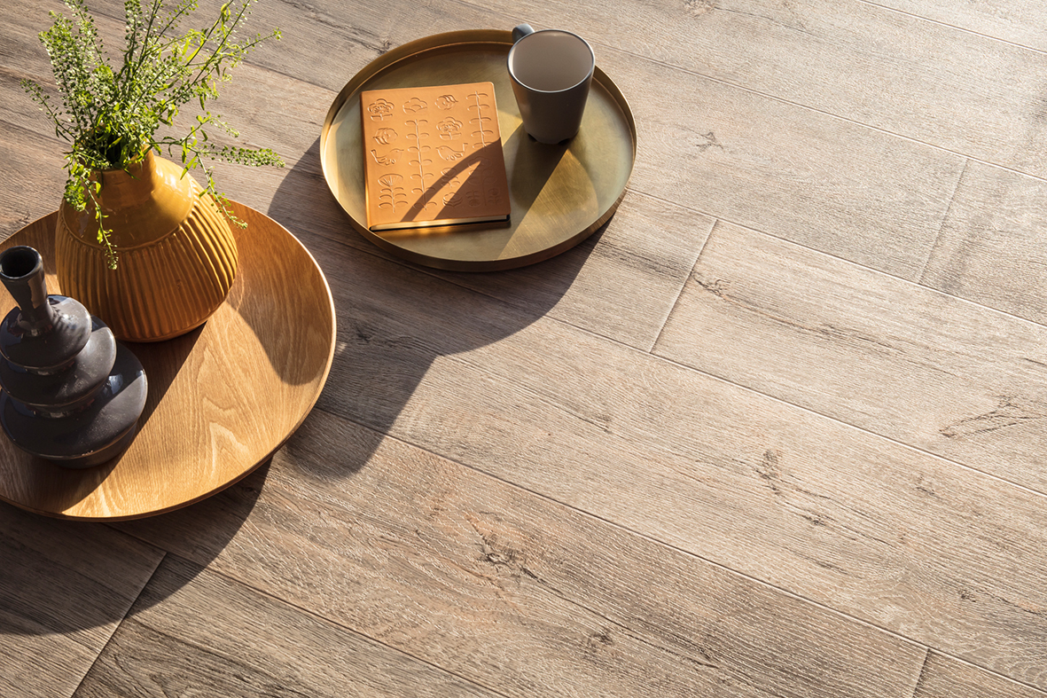 Noble Oak W32 by IVC Commercial | STYLEPARK