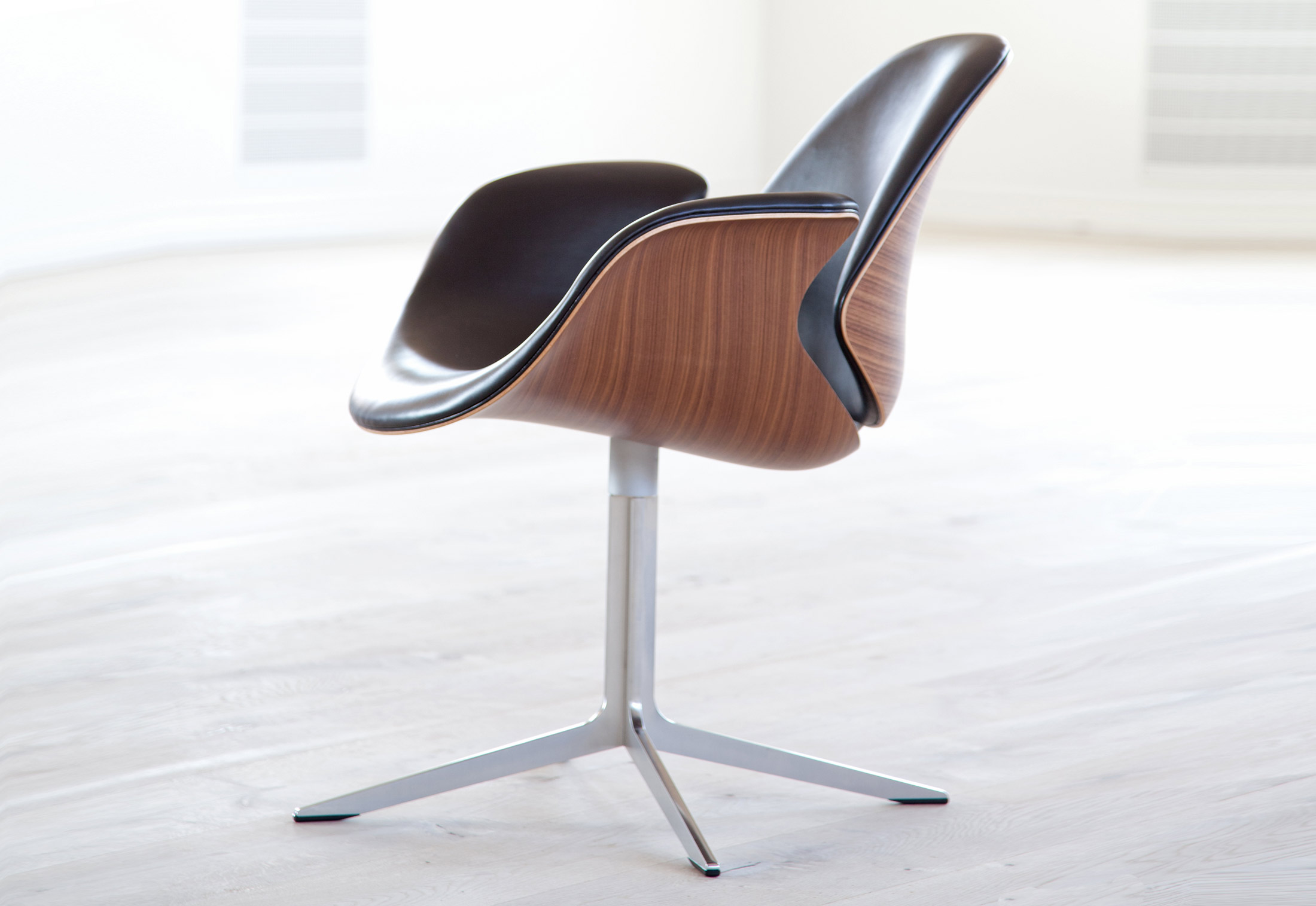 Council Lounge Chair by onecollection | STYLEPARK
