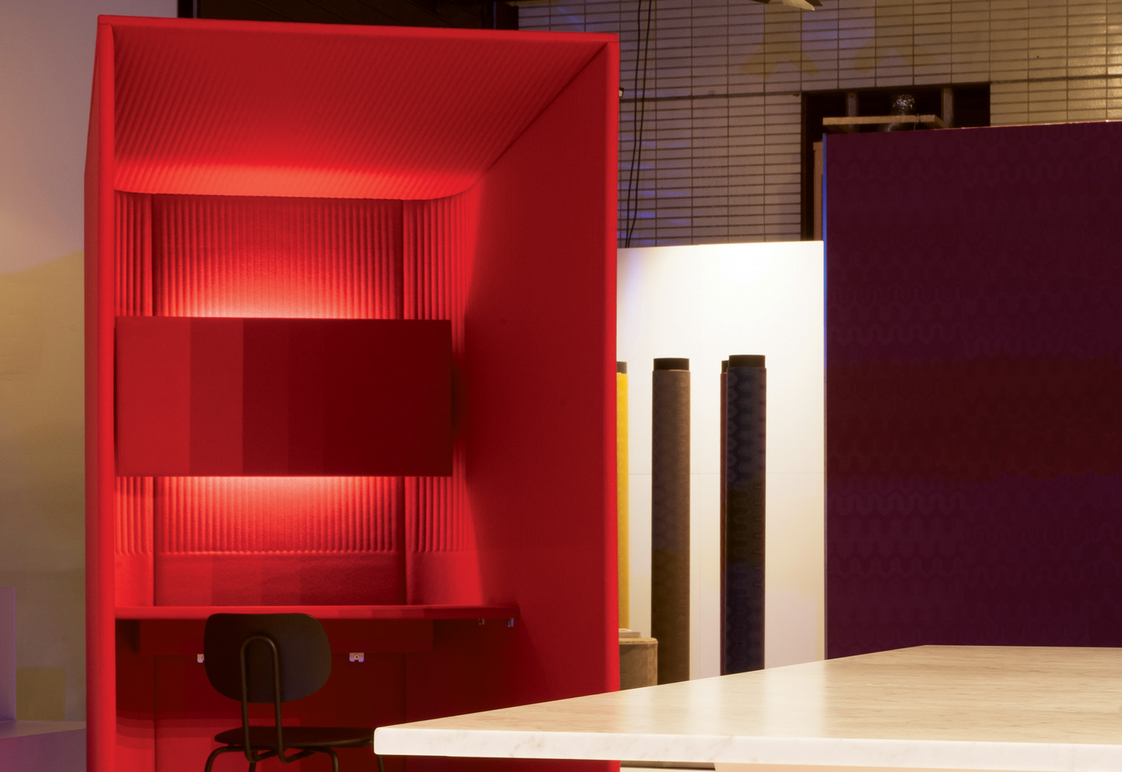 BuzziBooth by BuzziSpace | STYLEPARK