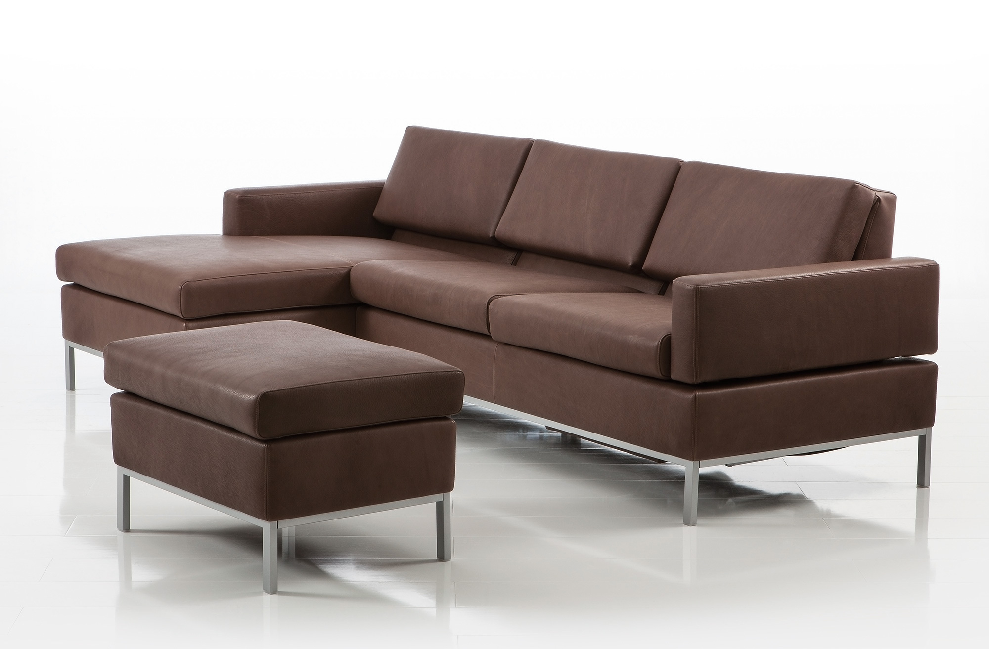 Tomo compact corner sofa by Brühl | STYLEPARK