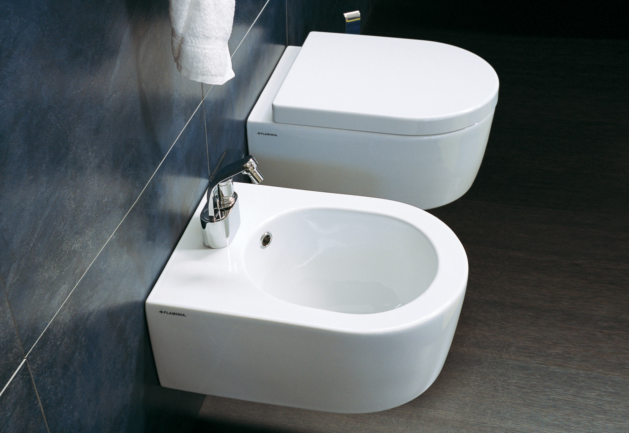 Mini Link wc wall hung by Ceramica Flaminia | STYLEPARK