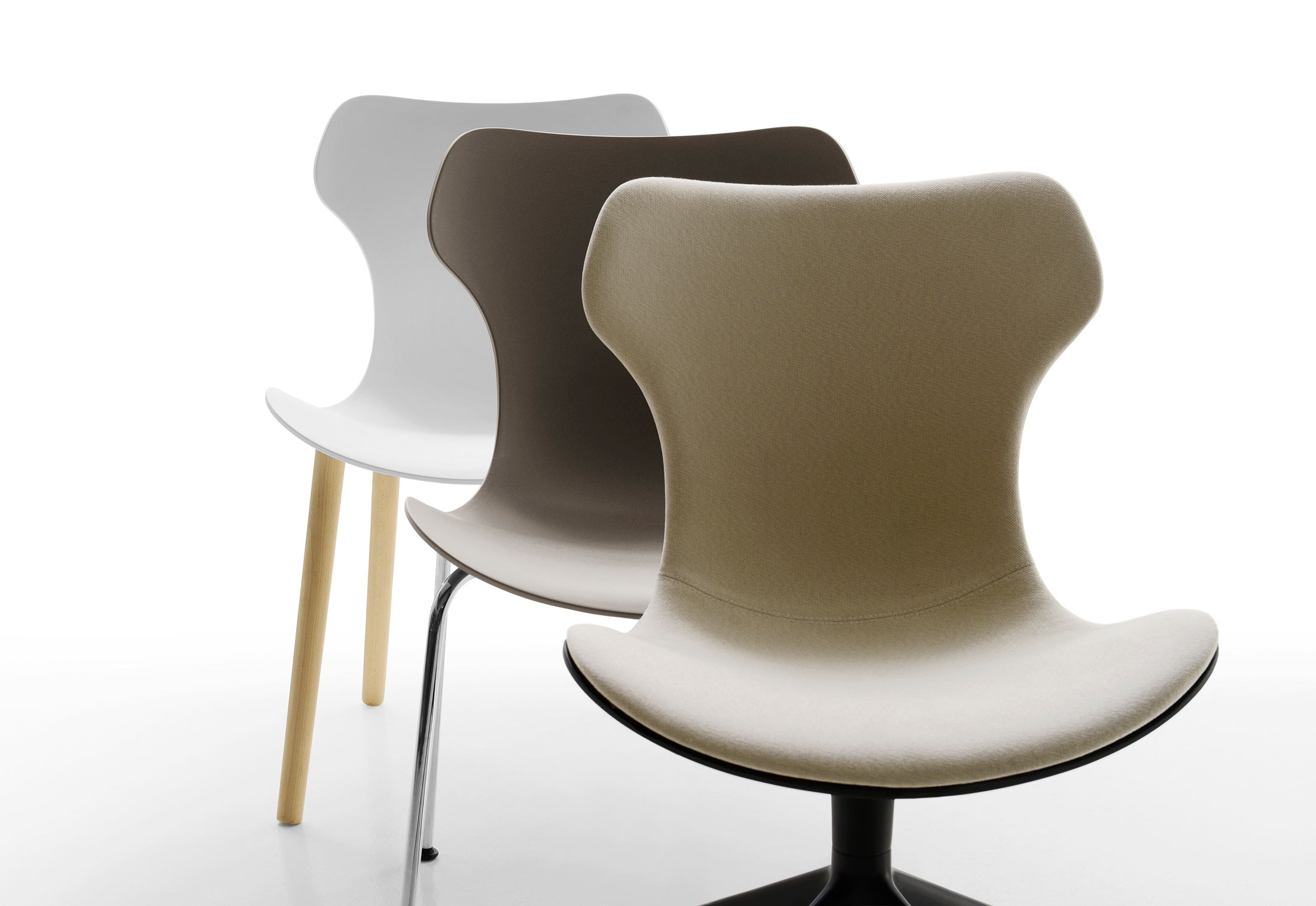 PAPILIO SHELL with wooden legs by B&B Italia | STYLEPARK