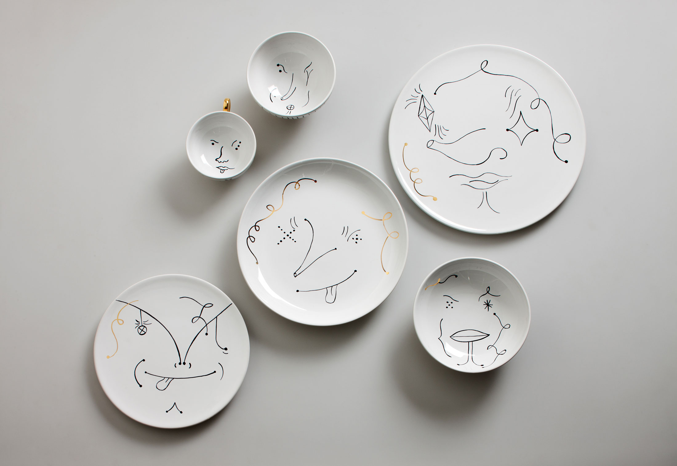 Table Collection set of plates by Bosa | STYLEPARK