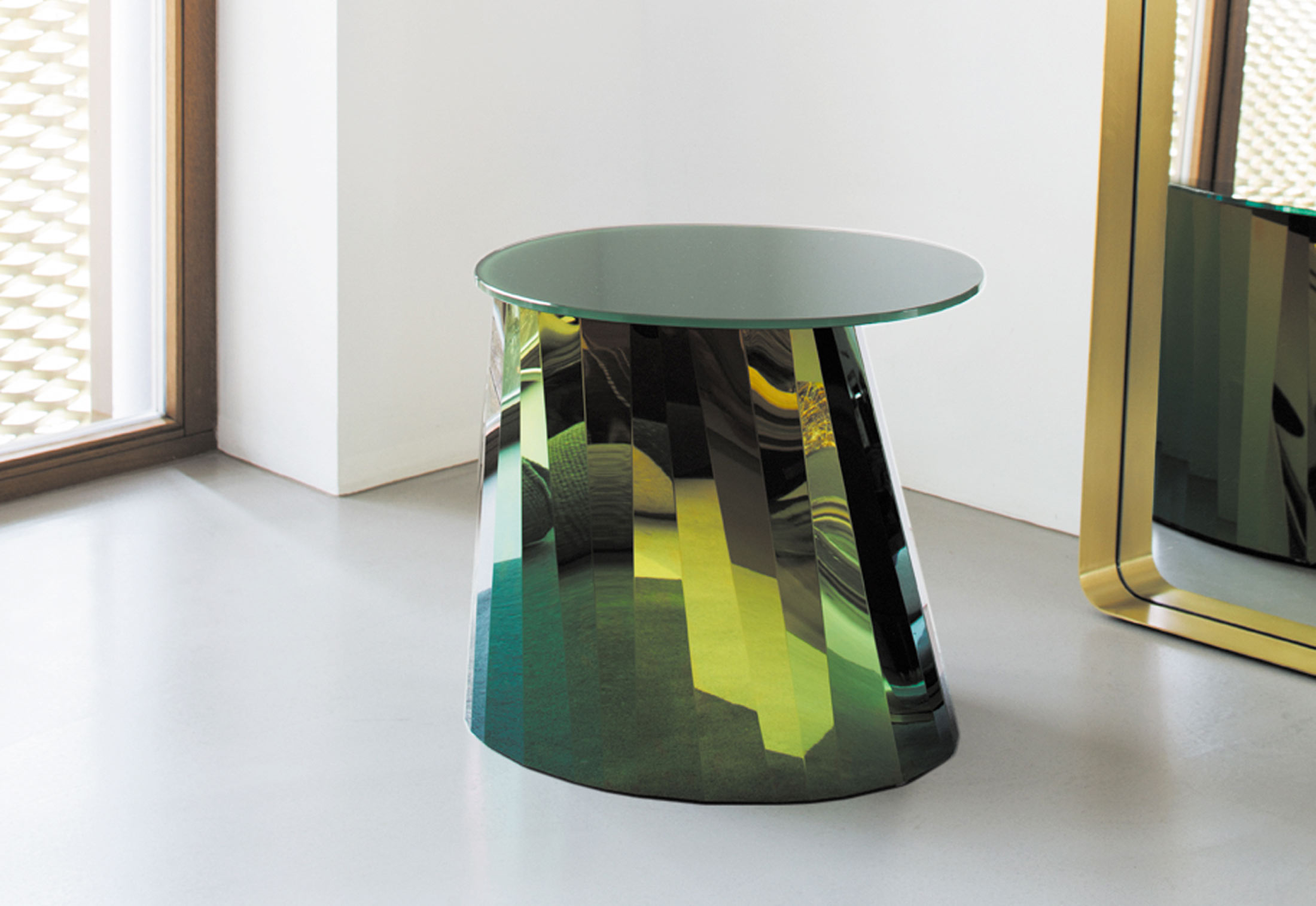 Pli Side Table von ClassiCon | STYLEPARK