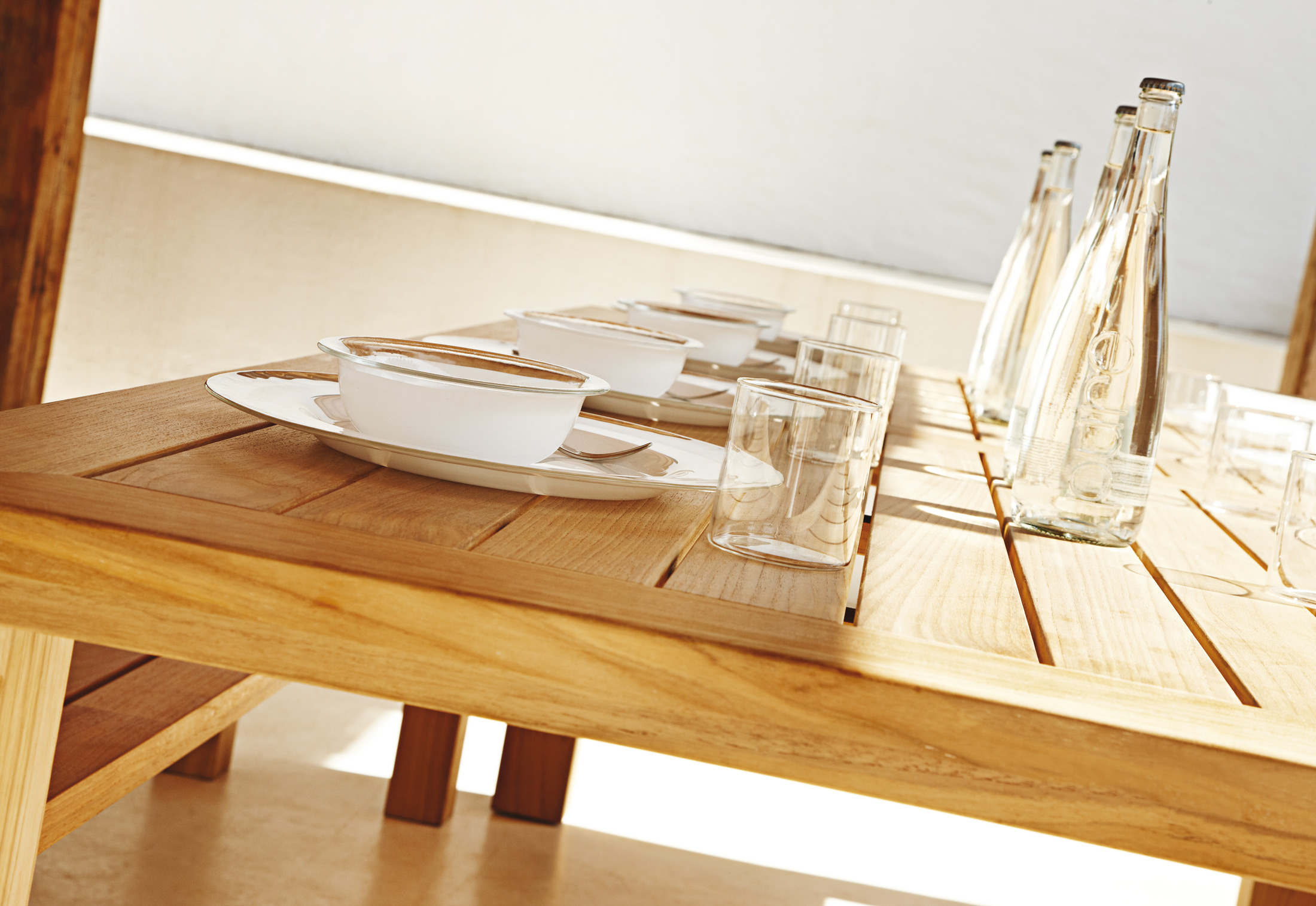 Square XL Table 158 by Gloster Furniture | STYLEPARK