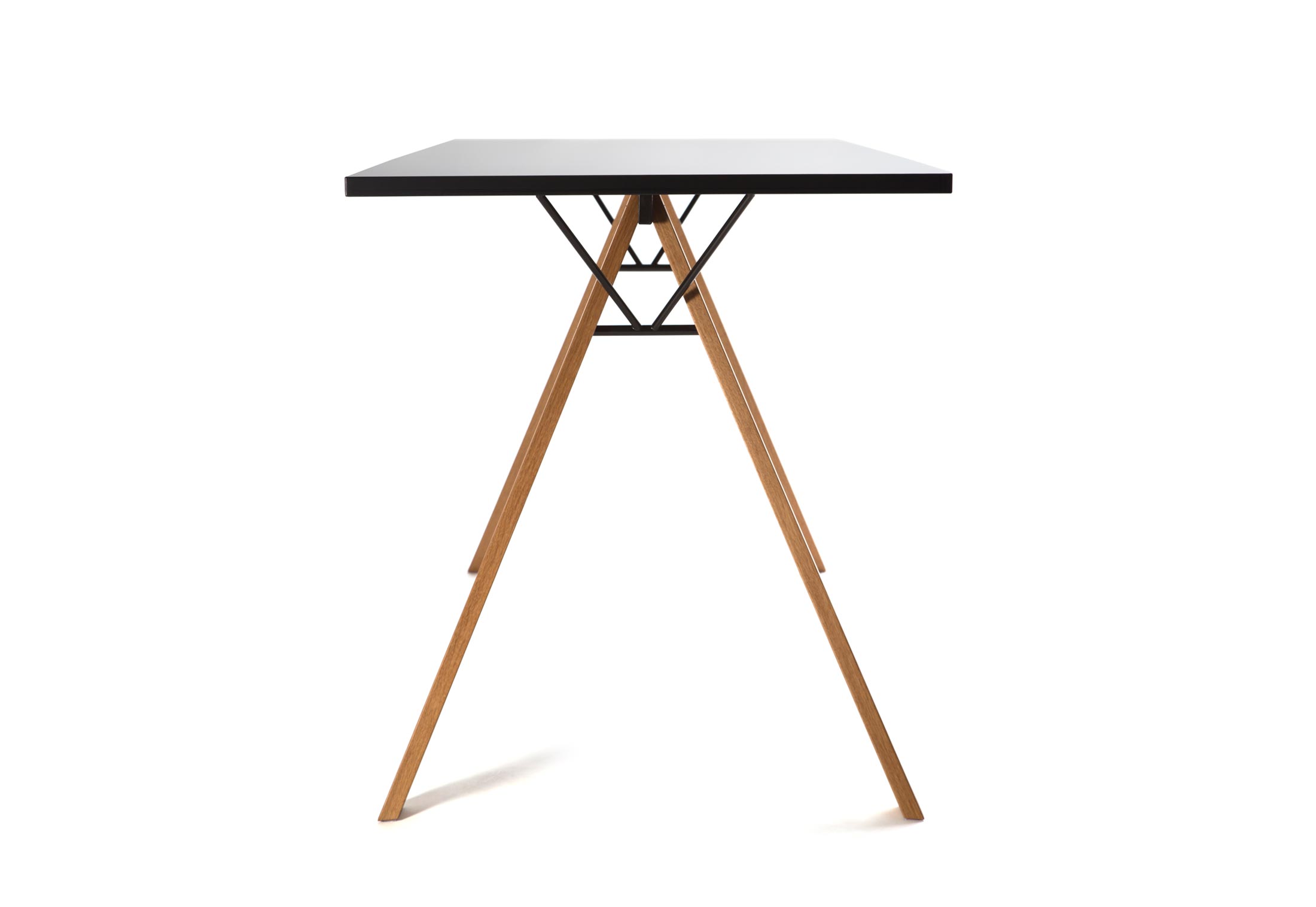 LAB bar table by inno | STYLEPARK