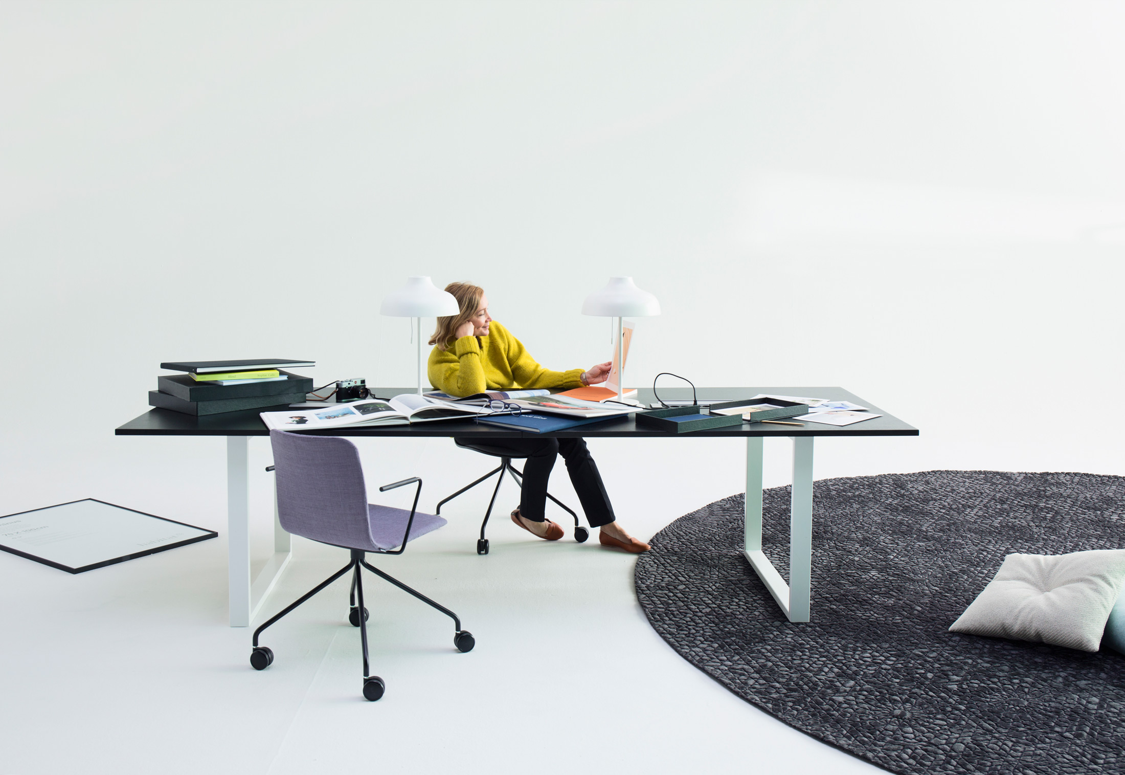 Frankie conference table sled base by Martela | STYLEPARK
