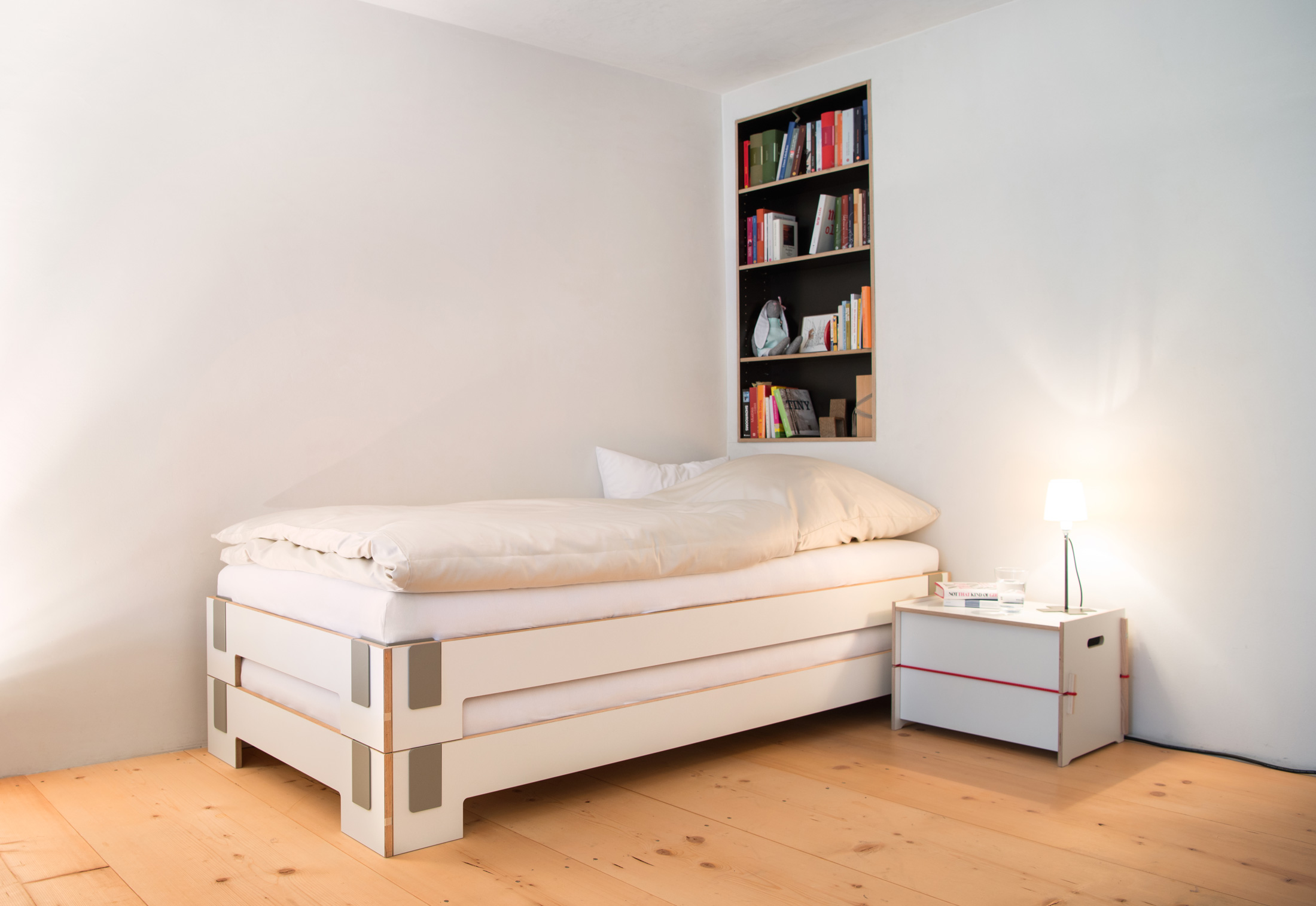 Tagedieb stacking bed by Nils Holger Moormann | STYLEPARK