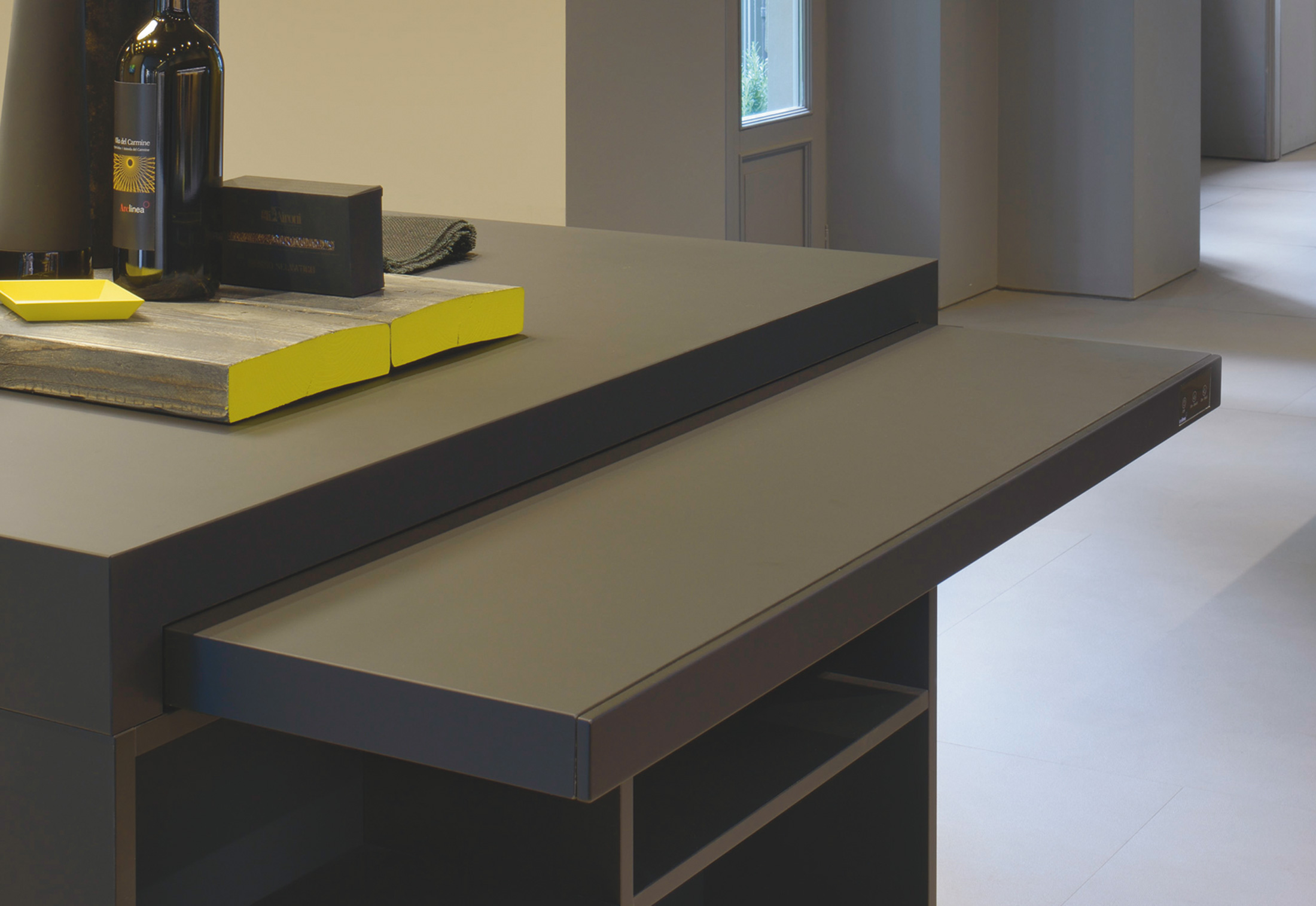 Italia Armour by Arclinea | STYLEPARK