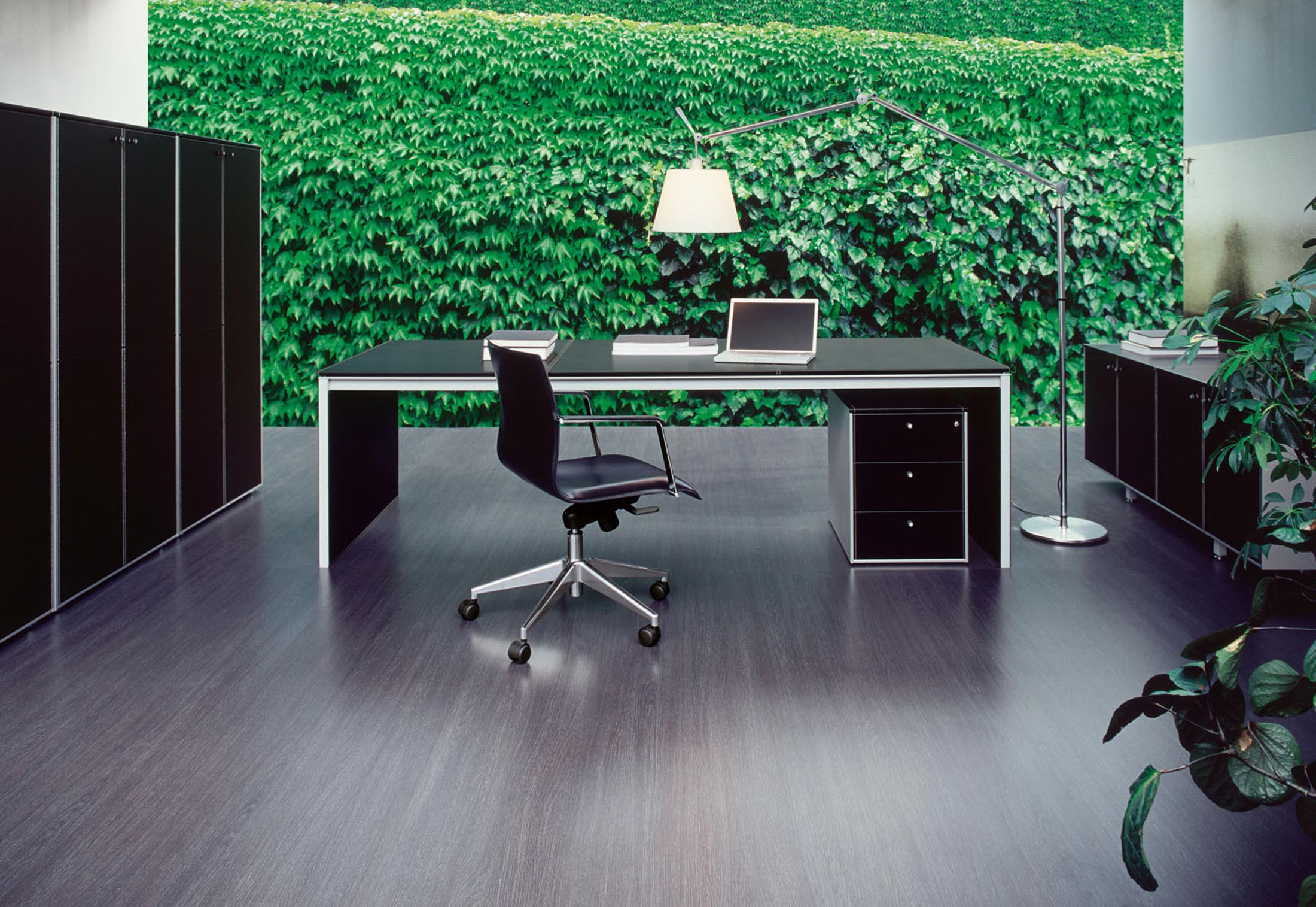 Corium desk by Fantoni | STYLEPARK