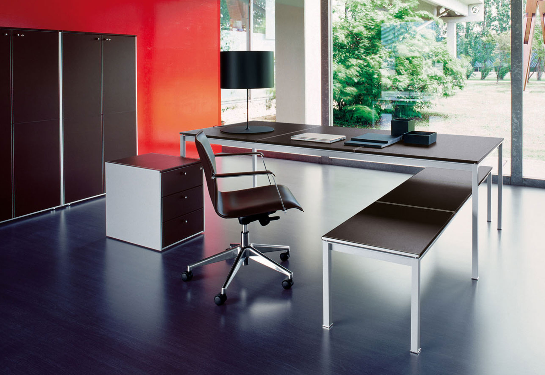 Corium desk by Fantoni | STYLEPARK