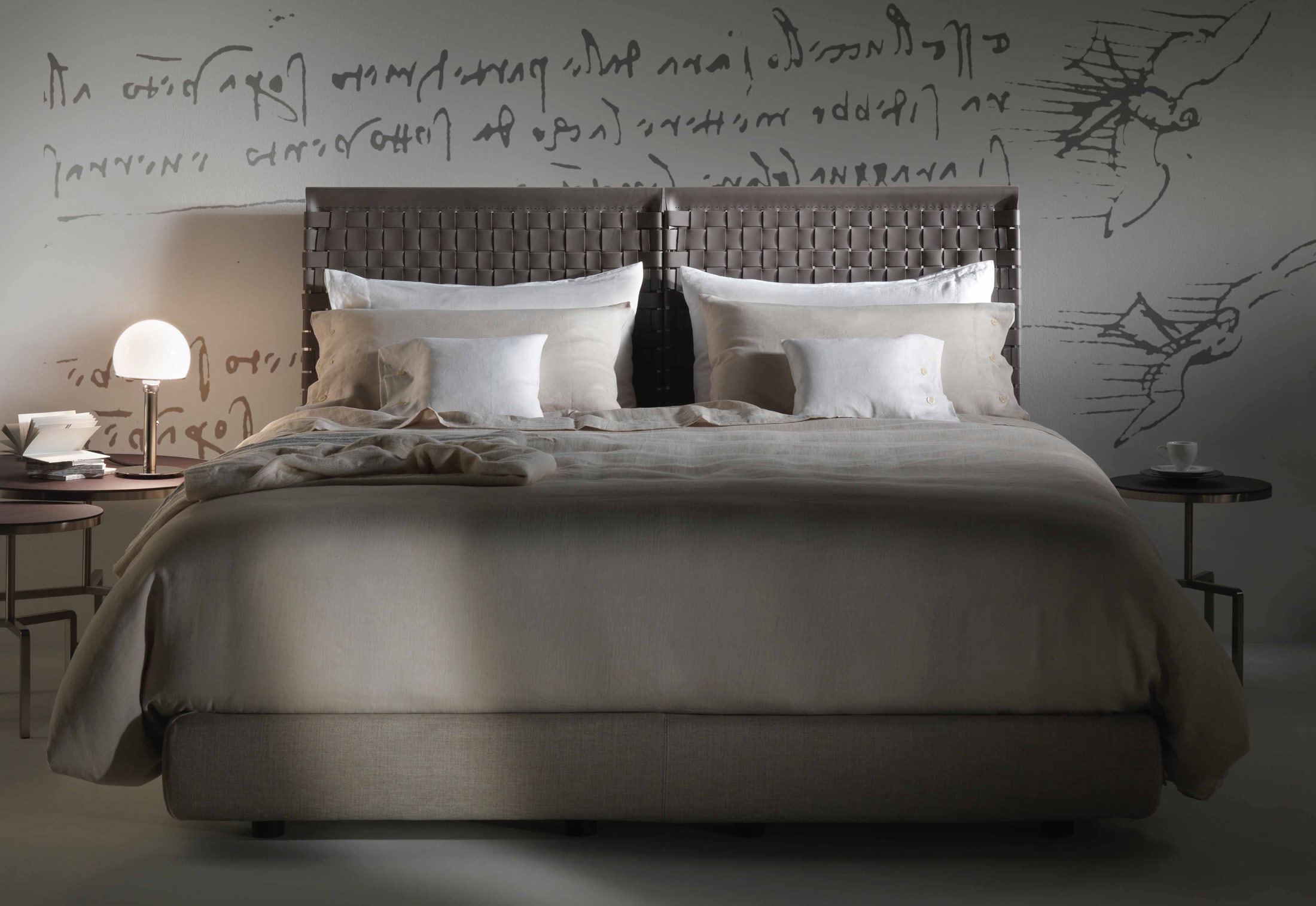 Cestone bed by Flexform | STYLEPARK