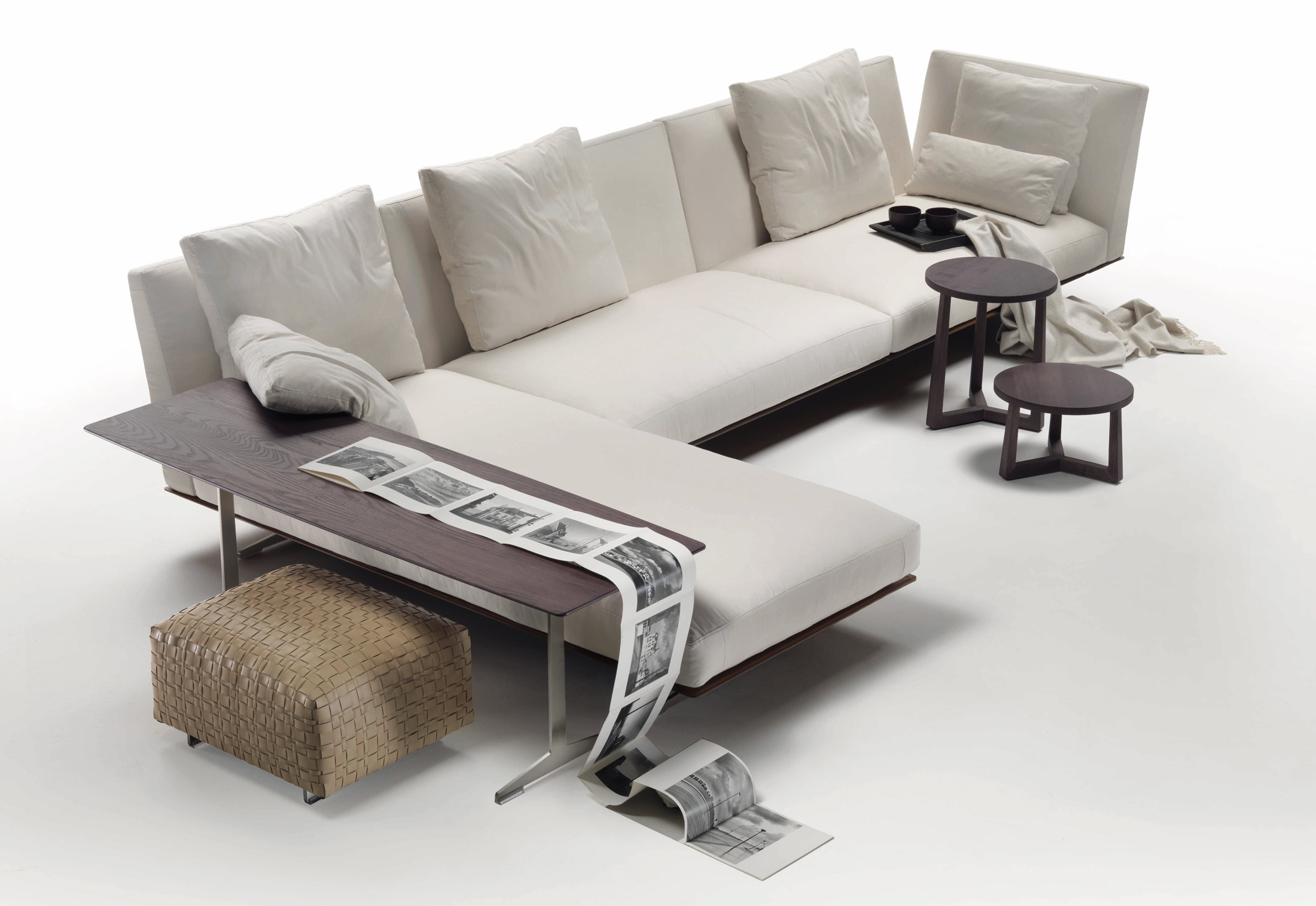 Evergreen corner sofa by Flexform | STYLEPARK