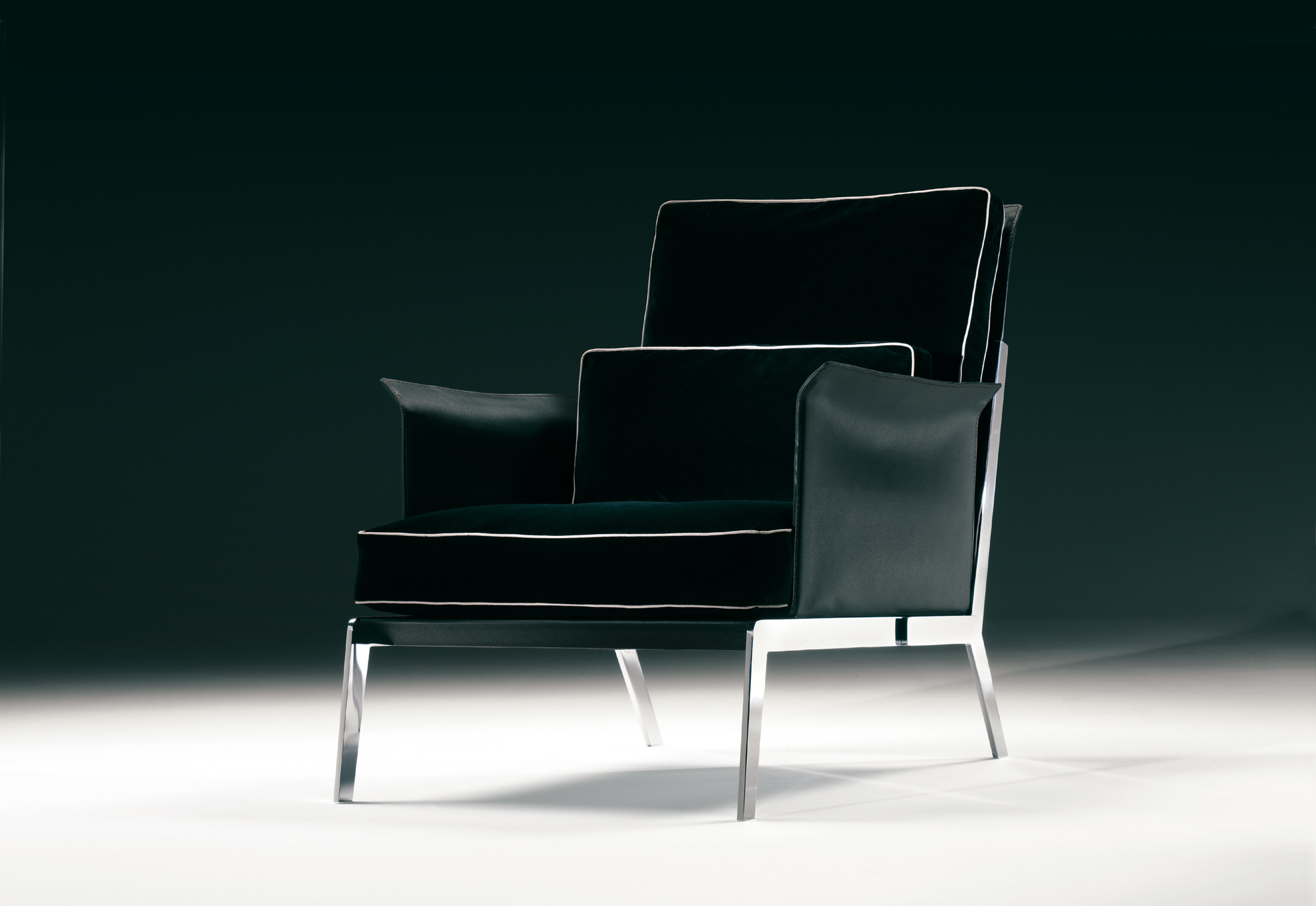 Happy Hour Armchair by Flexform | STYLEPARK