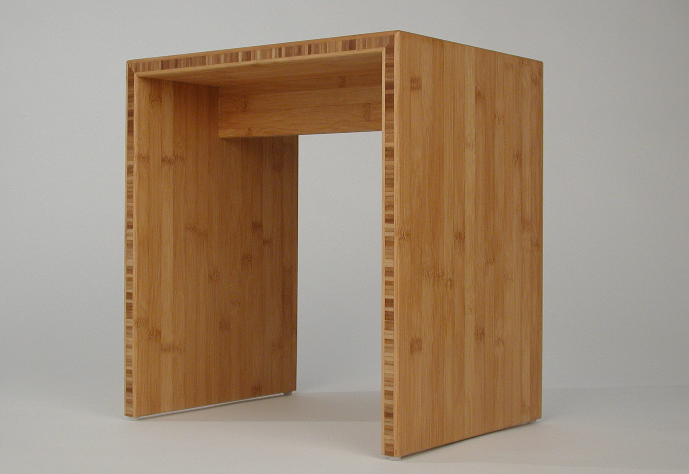 Berliner Hocker von Gesellschaft fuer bessere Moebel | STYLEPARK