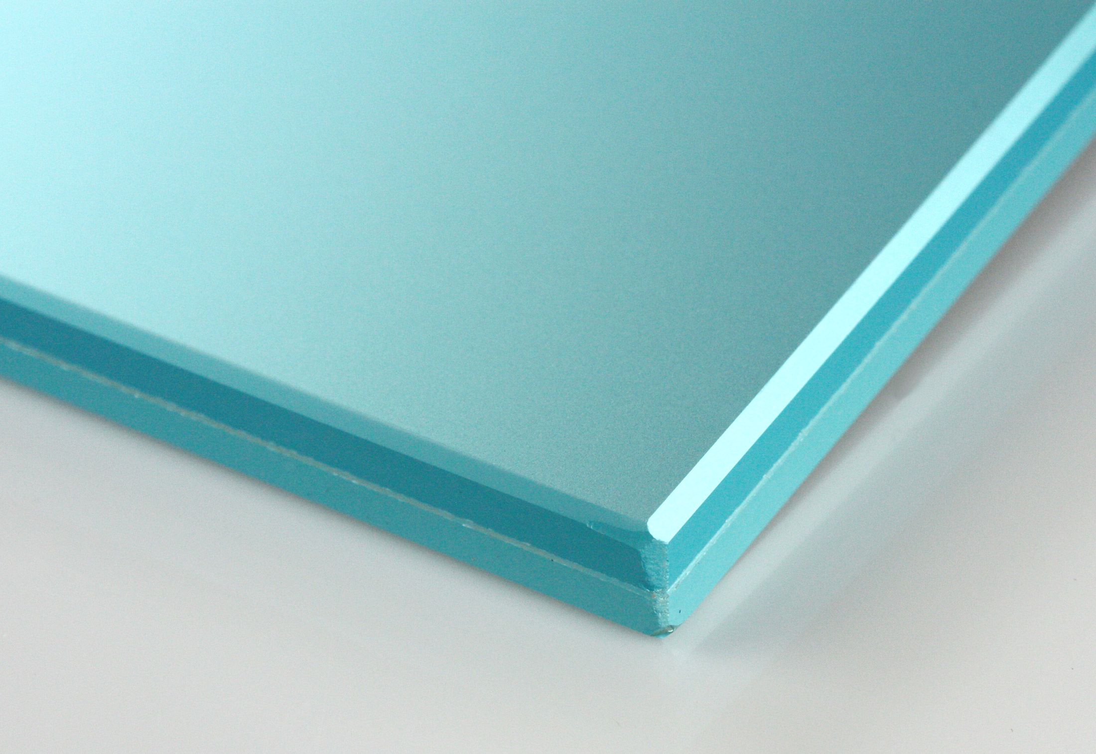 SWISSSATIN® Hellblau metallic von Glas Trösch | STYLEPARK