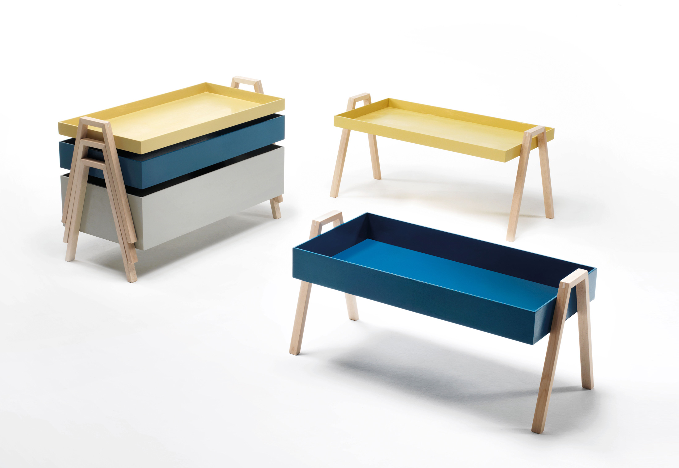 Stack table by Living Divani | STYLEPARK