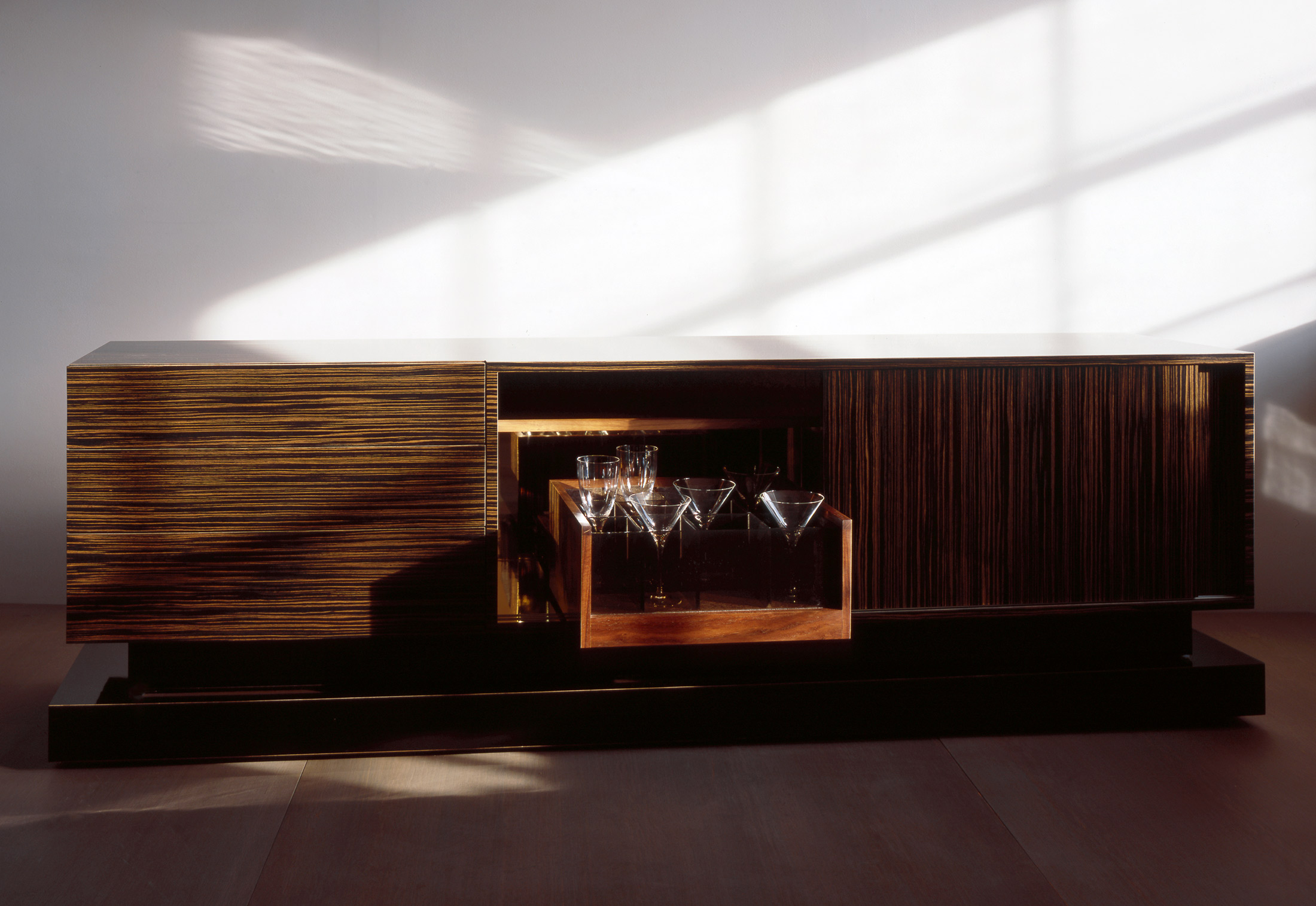Macassar ebony sideboard bar by Paul Kelley | STYLEPARK