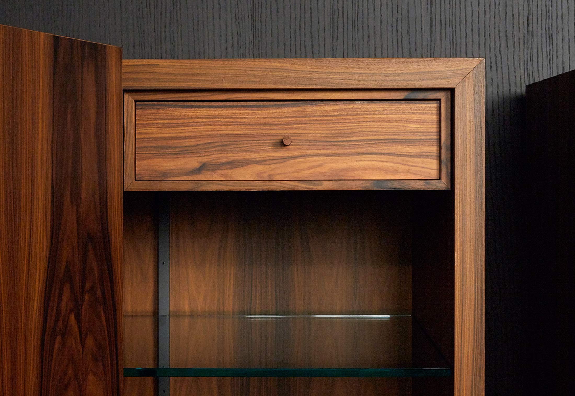 Tiller Highboard von Porro | STYLEPARK
