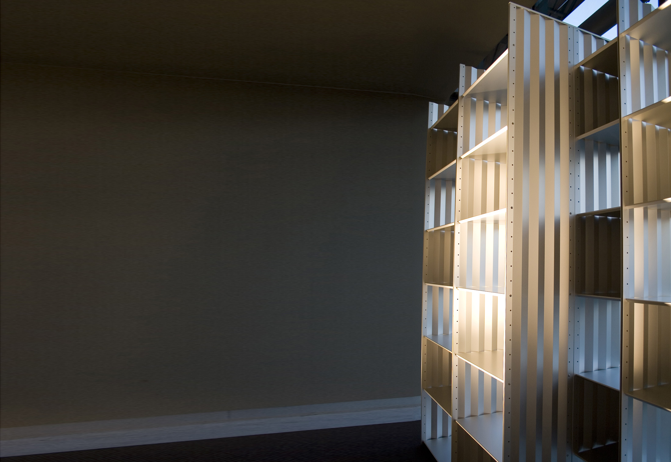 TALL Highboard by Radar | STYLEPARK