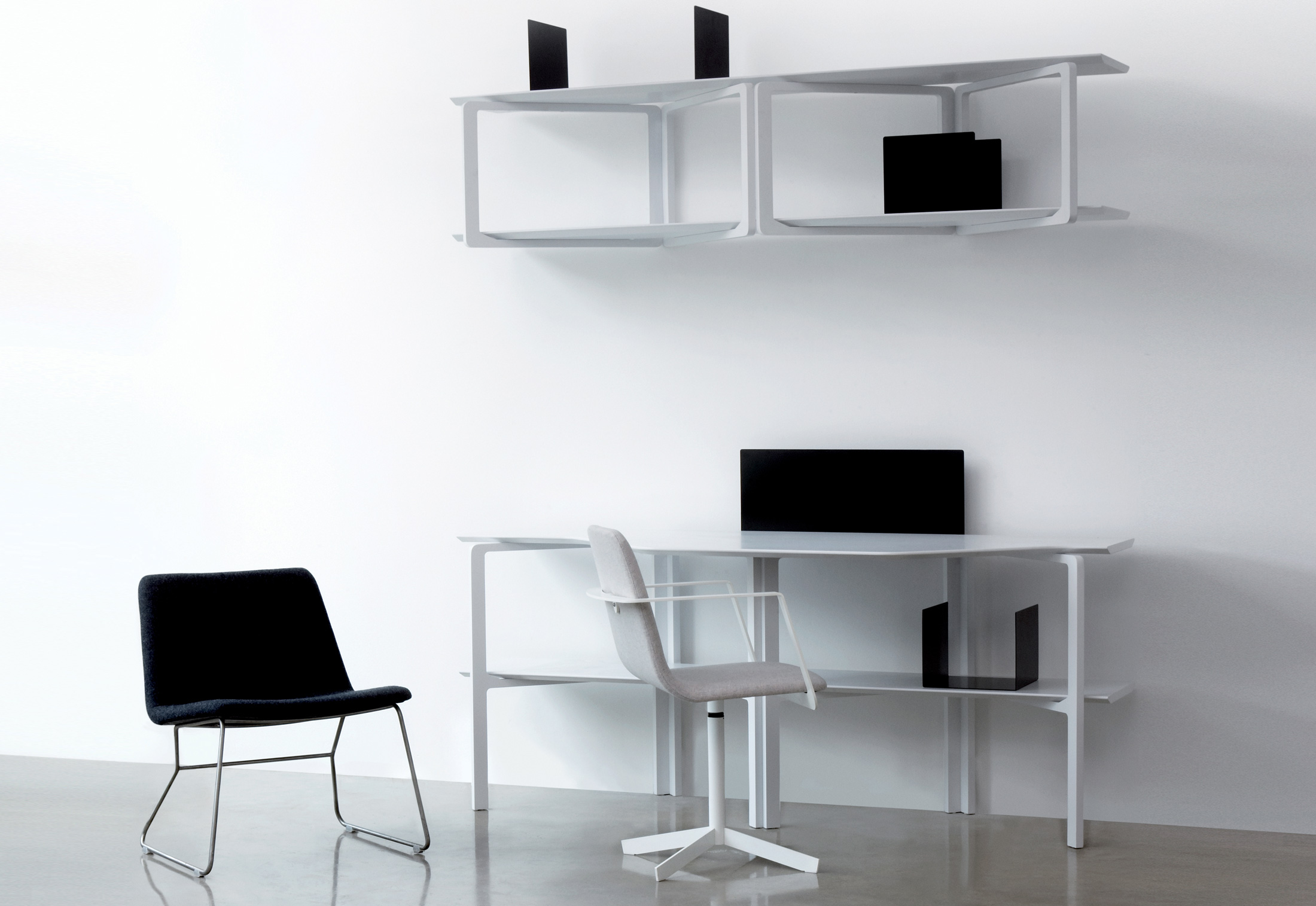 Parallel Wall mounted by Modus | STYLEPARK