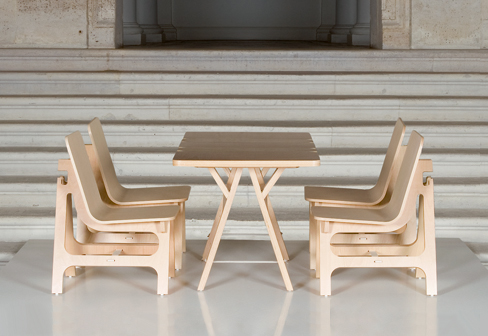 Instant table by Moustache | STYLEPARK