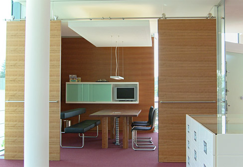 Supra Sliding Door System by MWE | STYLEPARK