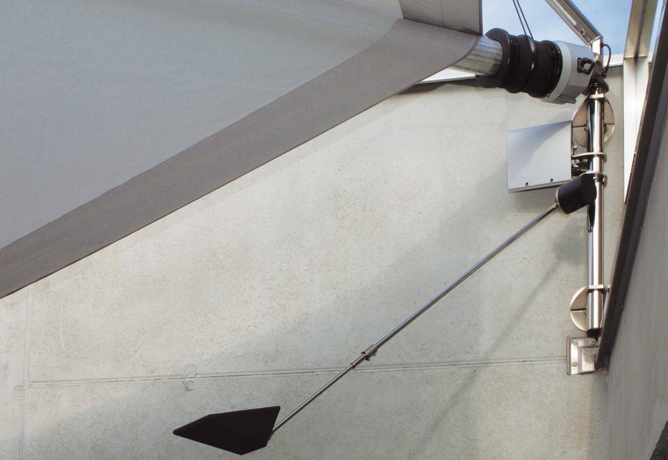 Triangular solar panel, wall mounted by SunSquare | STYLEPARK