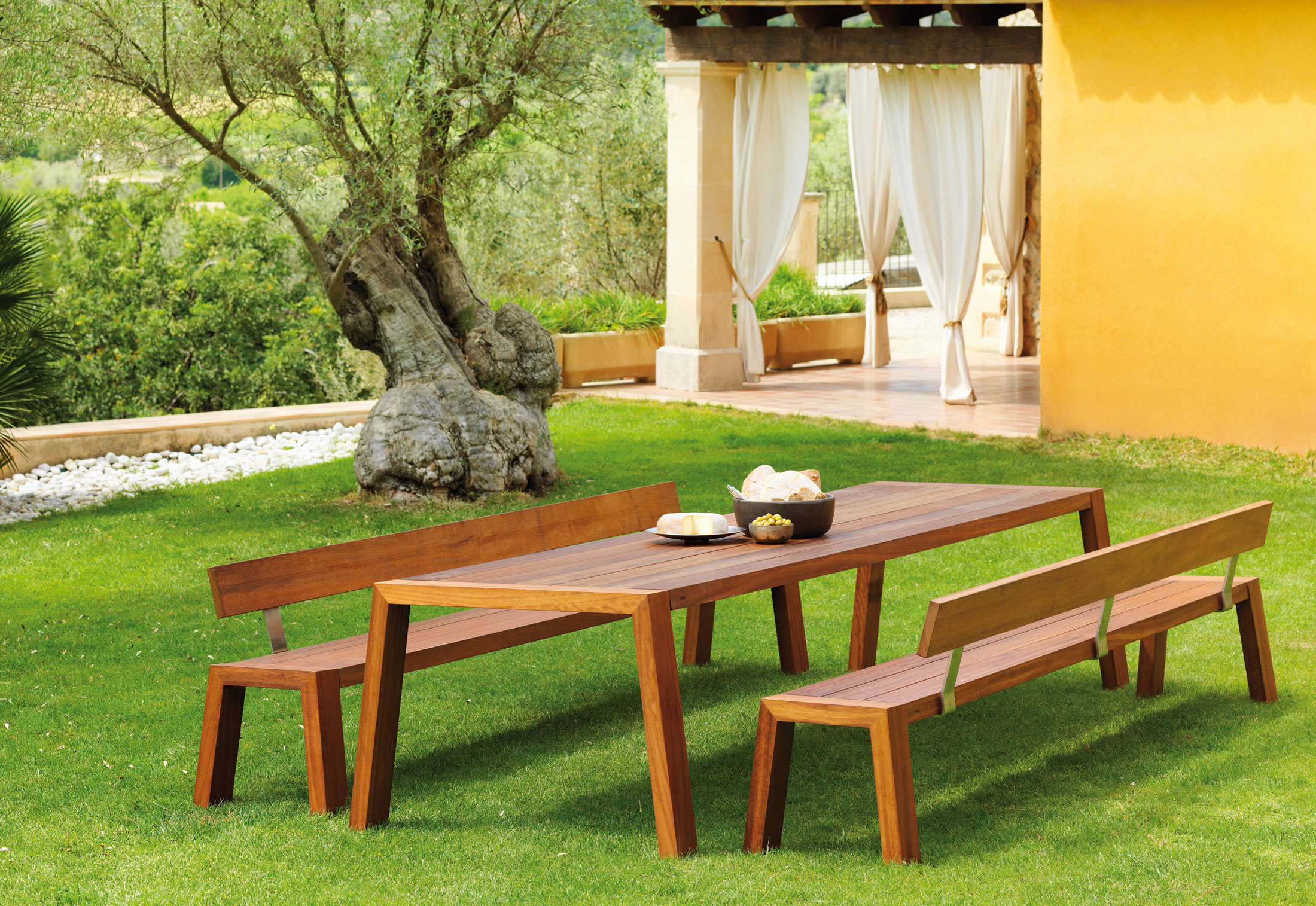 Solo Table by VITEO | STYLEPARK