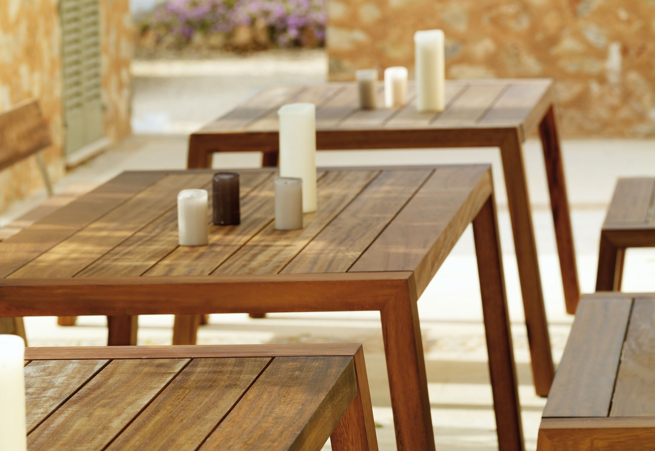 Solo Table by VITEO | STYLEPARK