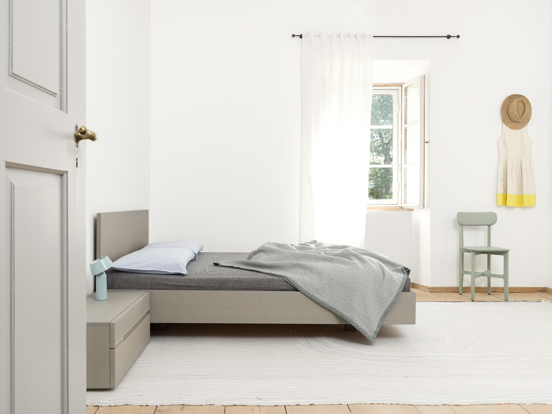 Simple Hi by Zeitraum | STYLEPARK