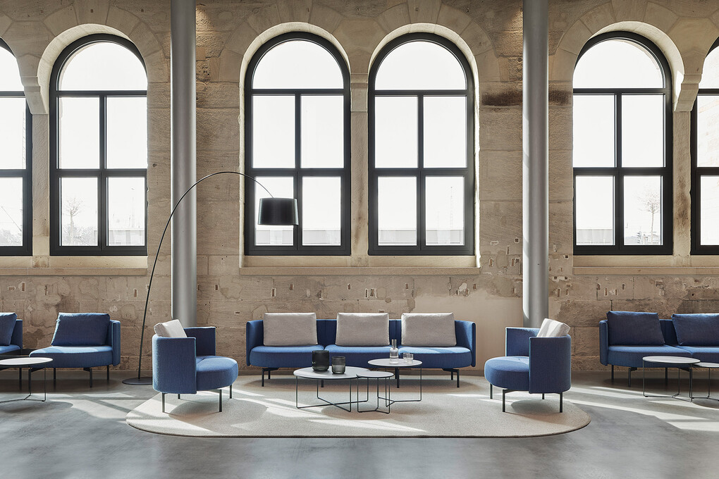 Brunner: Flexible "oval" lounge system by jehs+laub | STYLEPARK