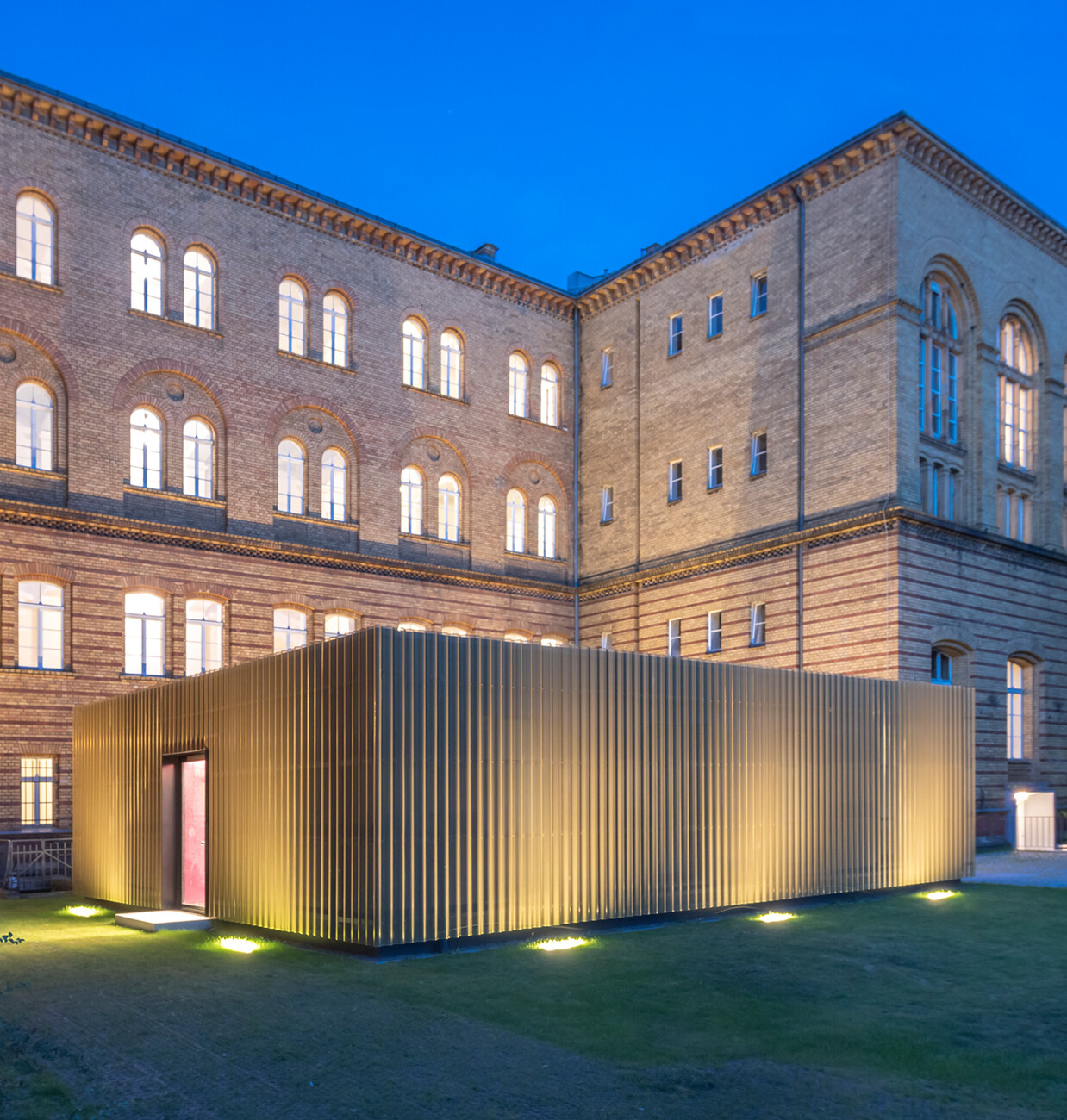 TECU® CLASSIC, Servicestation Theresienwiese, Munich, Germany by KME ...