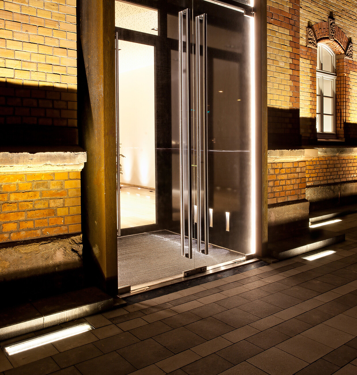 LED-LightLine by ADO Lights | STYLEPARK