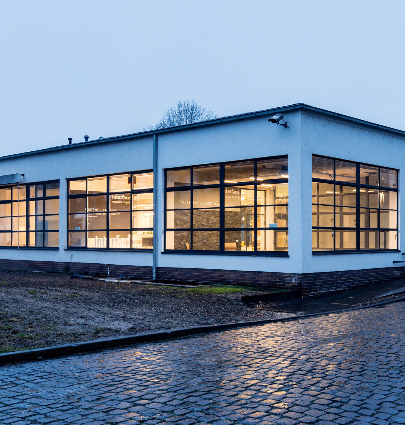 Dressed Lines by Interface | STYLEPARK