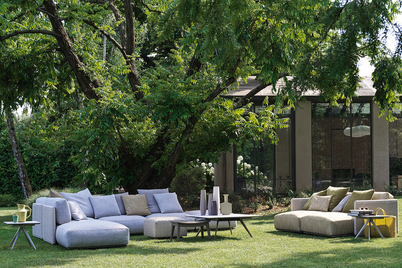 Alison Outdoor armchair by Flexform | STYLEPARK