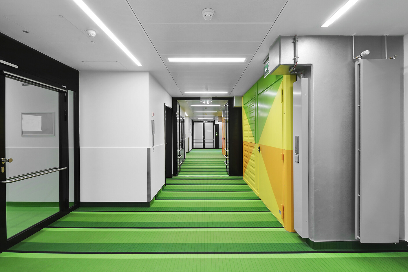 Metal fireproof ceilings by Lindner Group | STYLEPARK