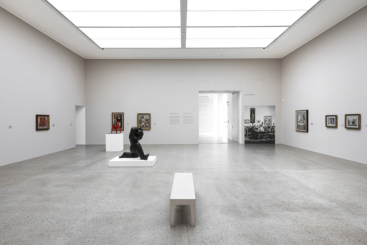 Luminous ceiling by Lindner Group | STYLEPARK