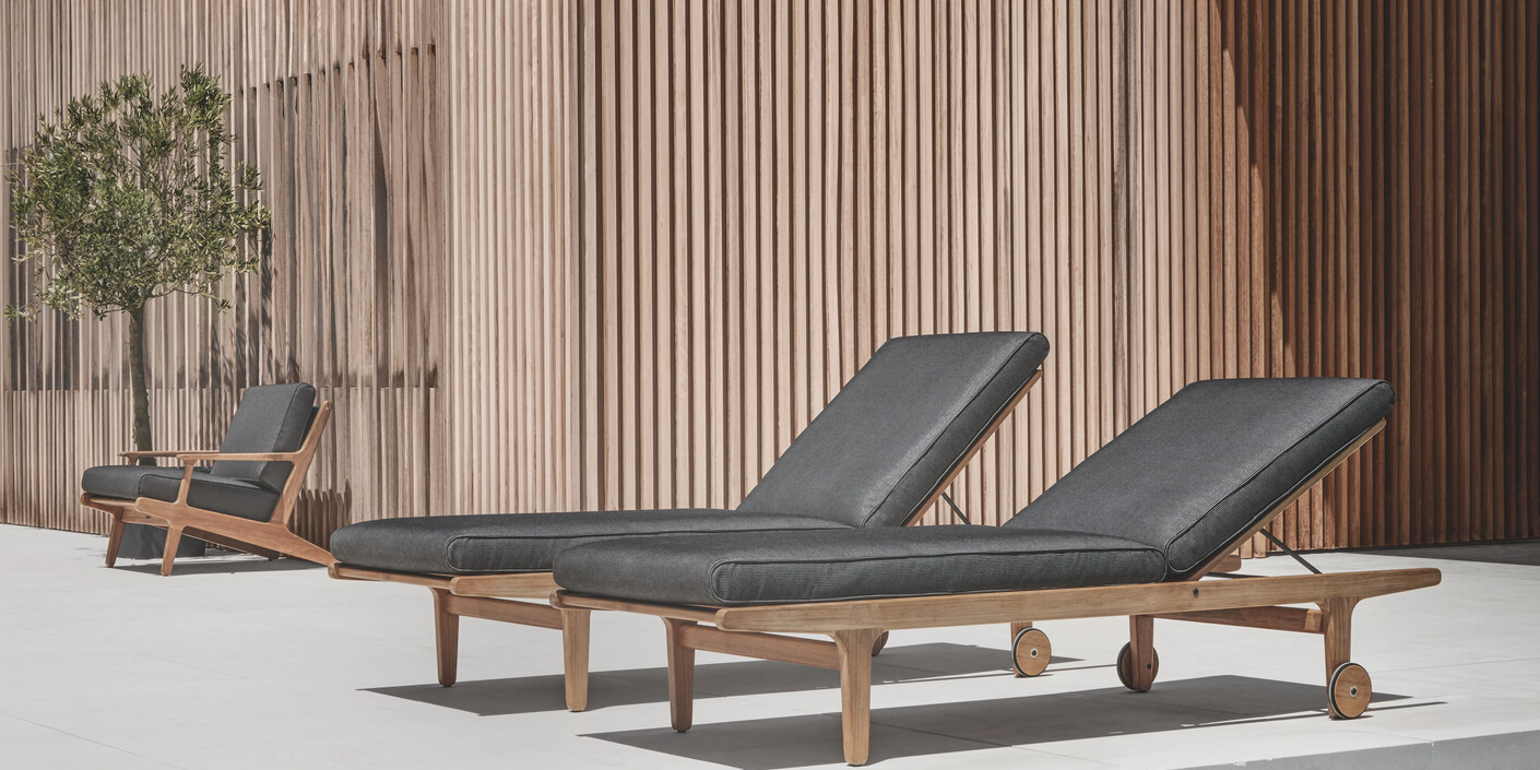 Bay Sunlounger by Gloster Furniture | STYLEPARK